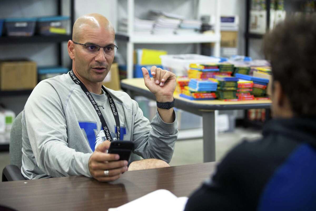 Loving Houston nonprofit pairs churches with schools in need to feed ...
