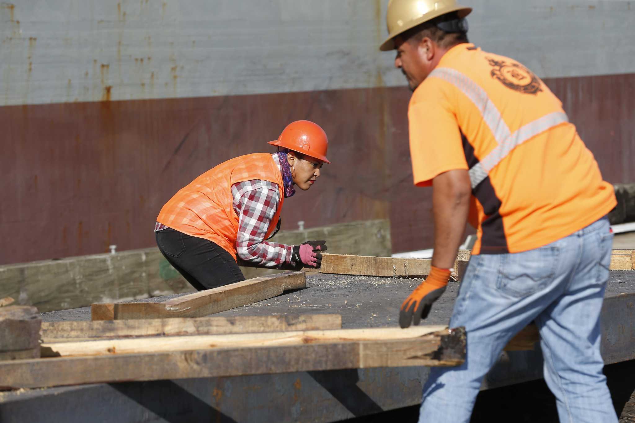 Longshore workers feel sting of steel tariffs