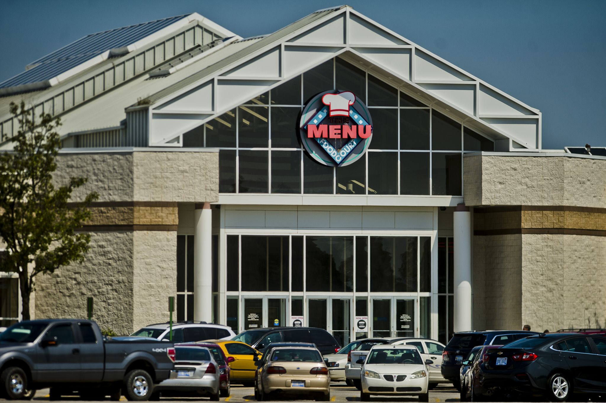 Midland Mall adjusts non-holiday hours