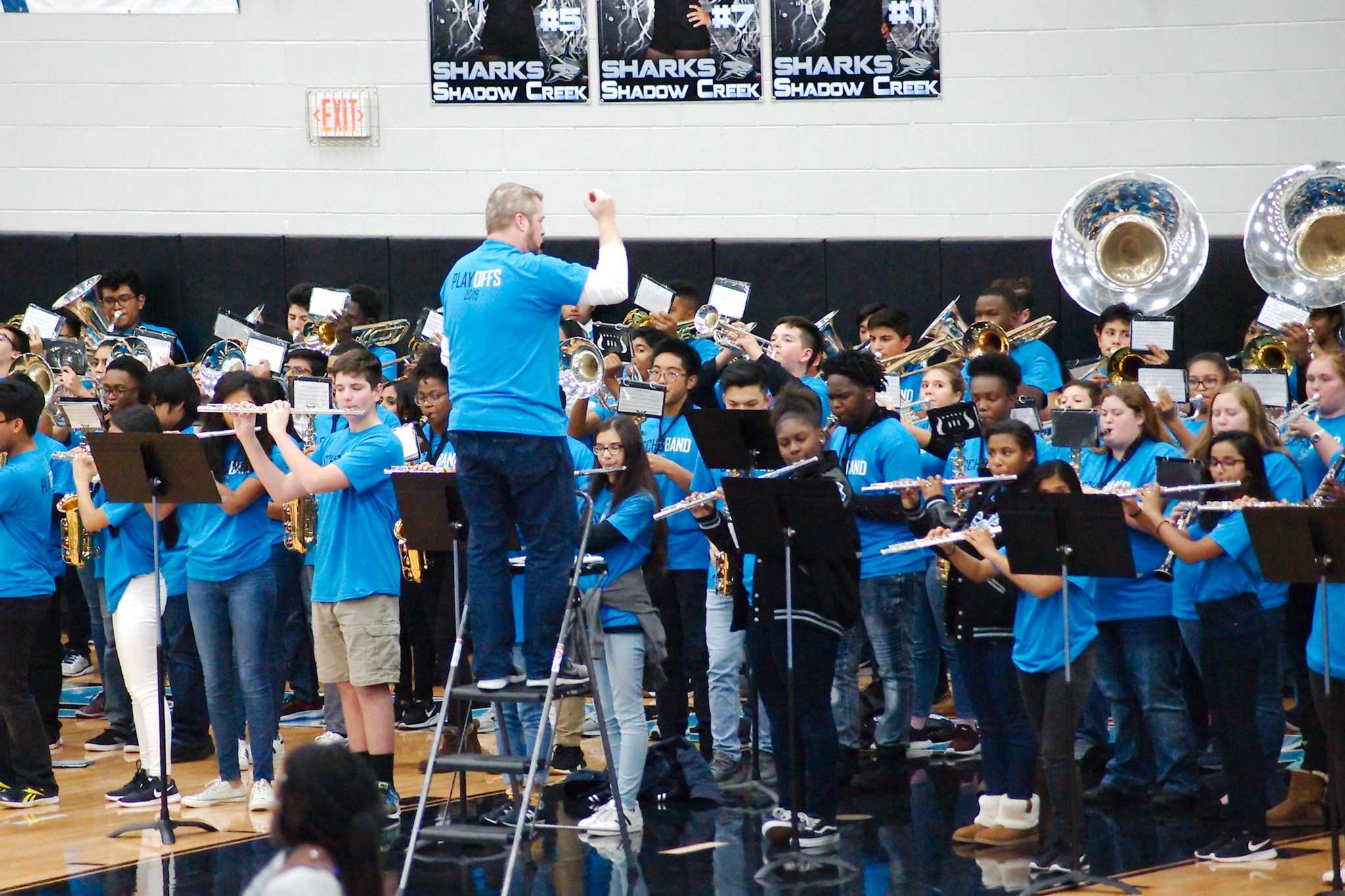 Shark alert! Shadow Creek High giddy at undefeated team’s first trip to ...