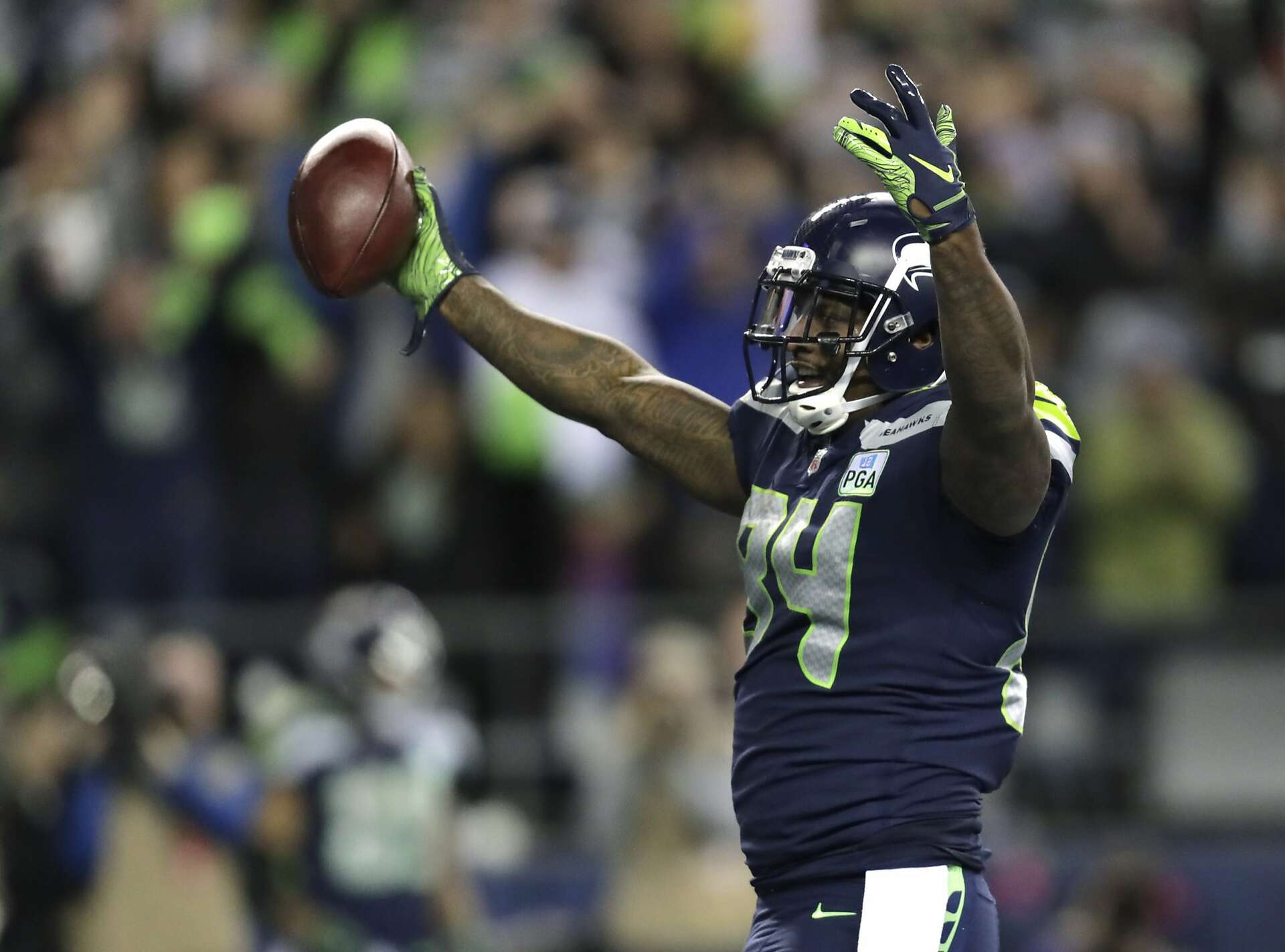 'I'm a Seahawk now': Ed Dickson returns to Charlotte to face Panthers