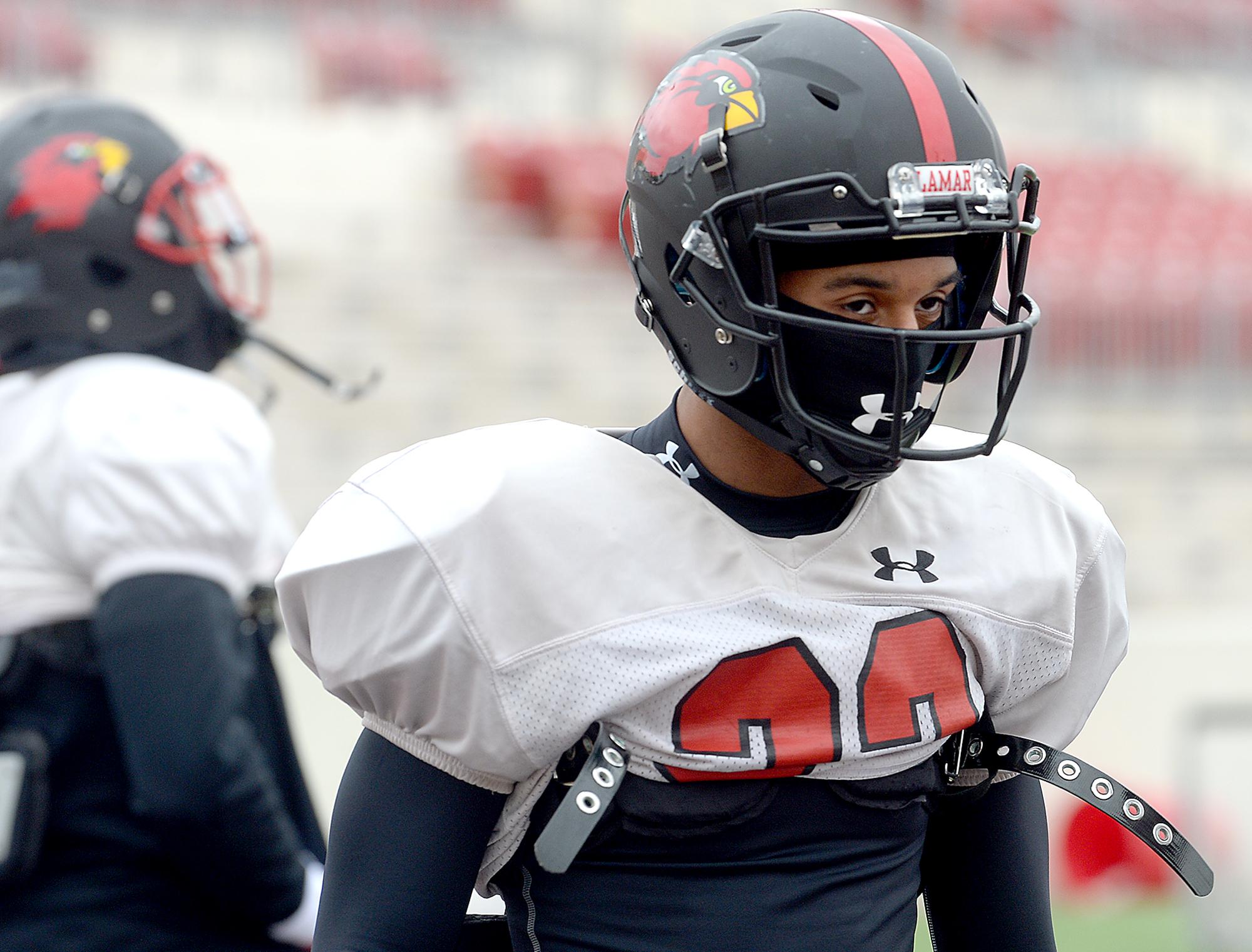 Lamar announces new deal with Under Armour