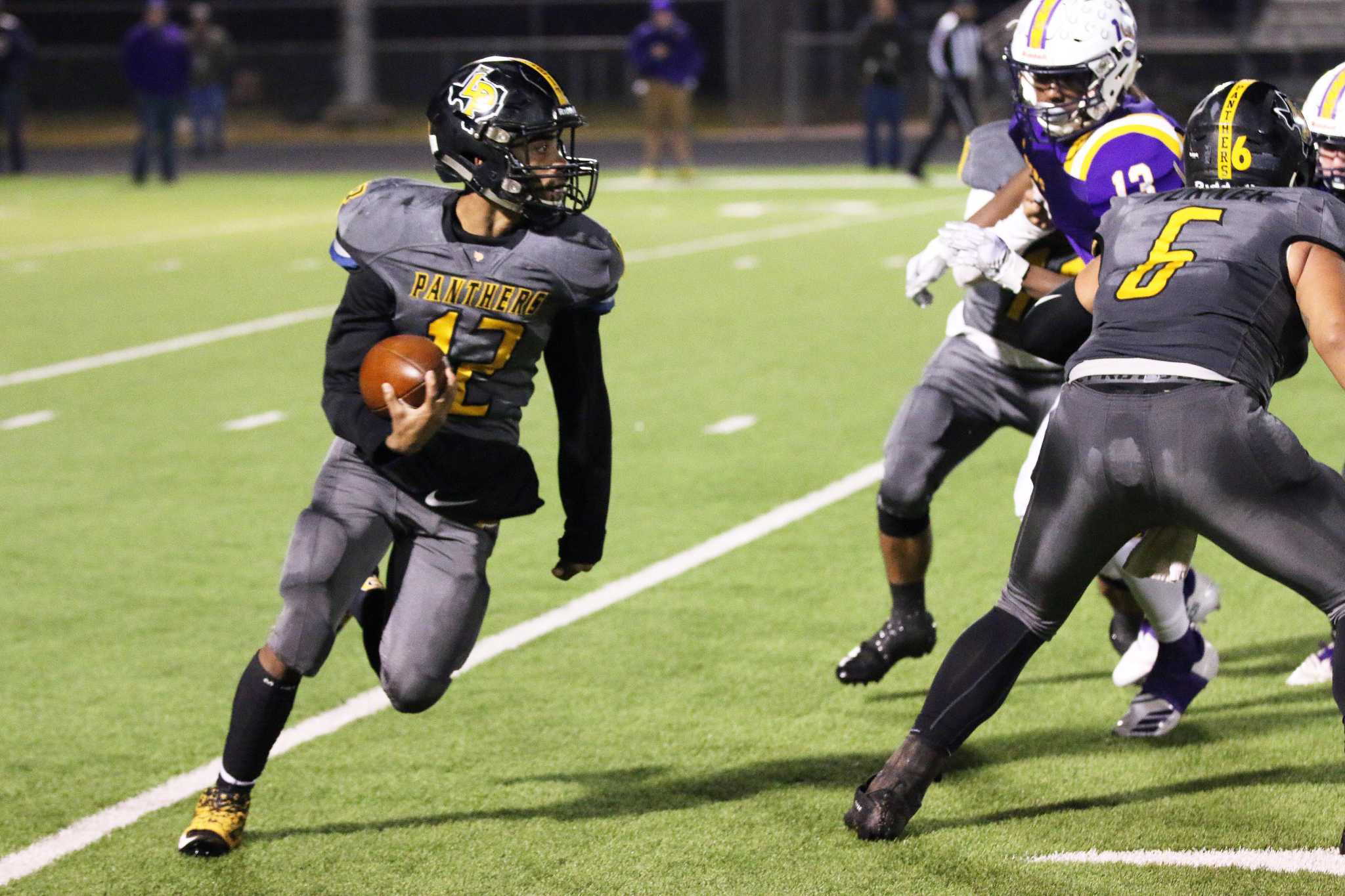 Liberty Panthers knock off Center, 55-38