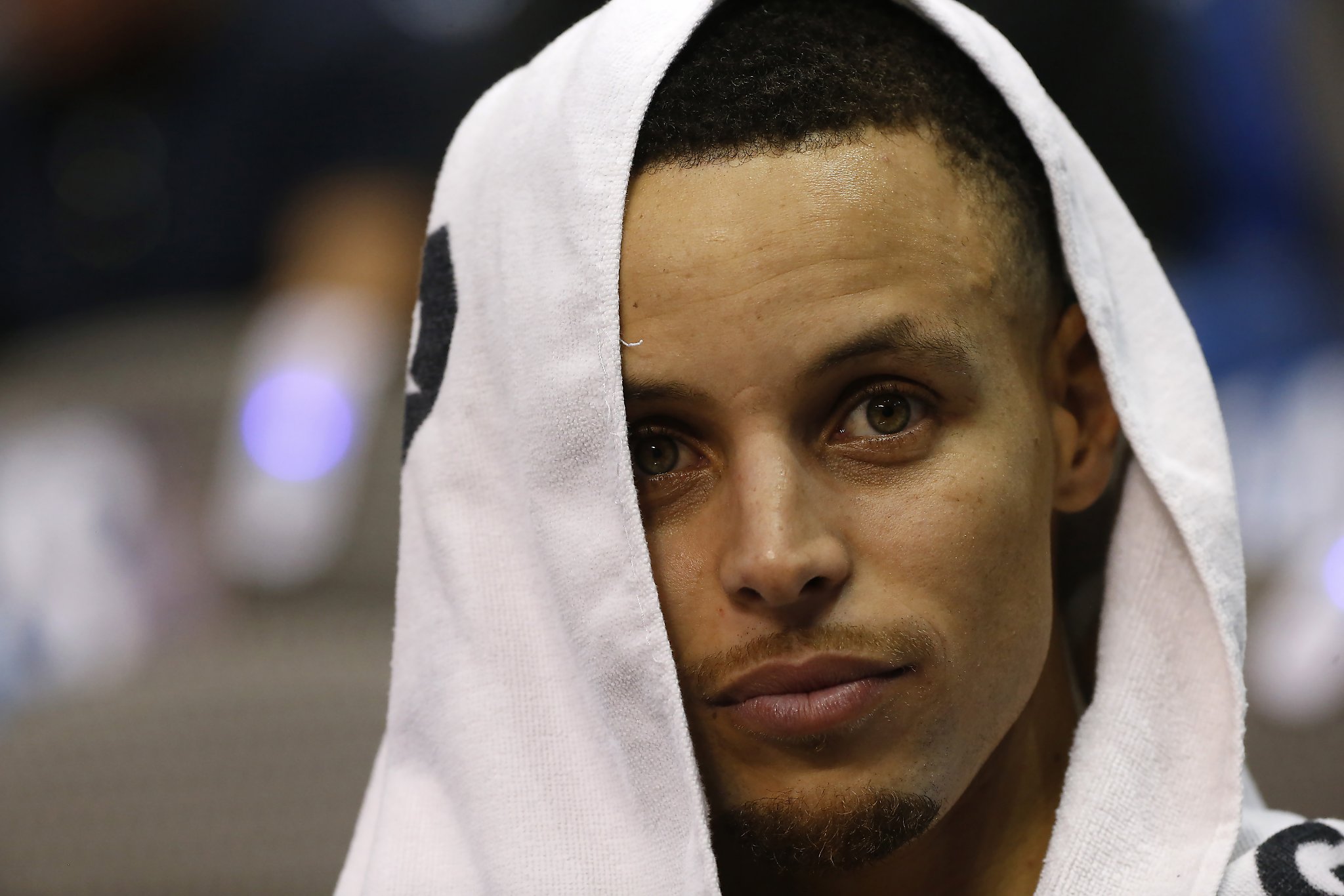Curry lauds how Warriors have handled aftermath of Durant-Green rift