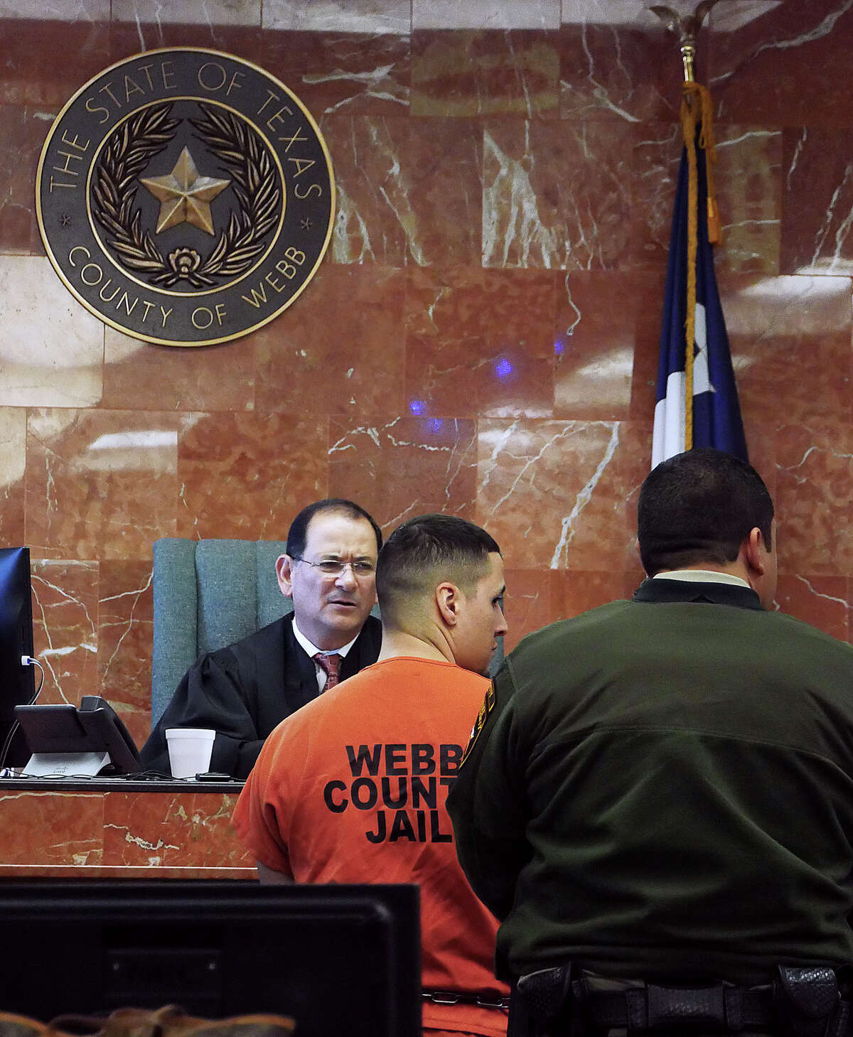 BP agent indicted on murder charges returns to a Laredo courtroom