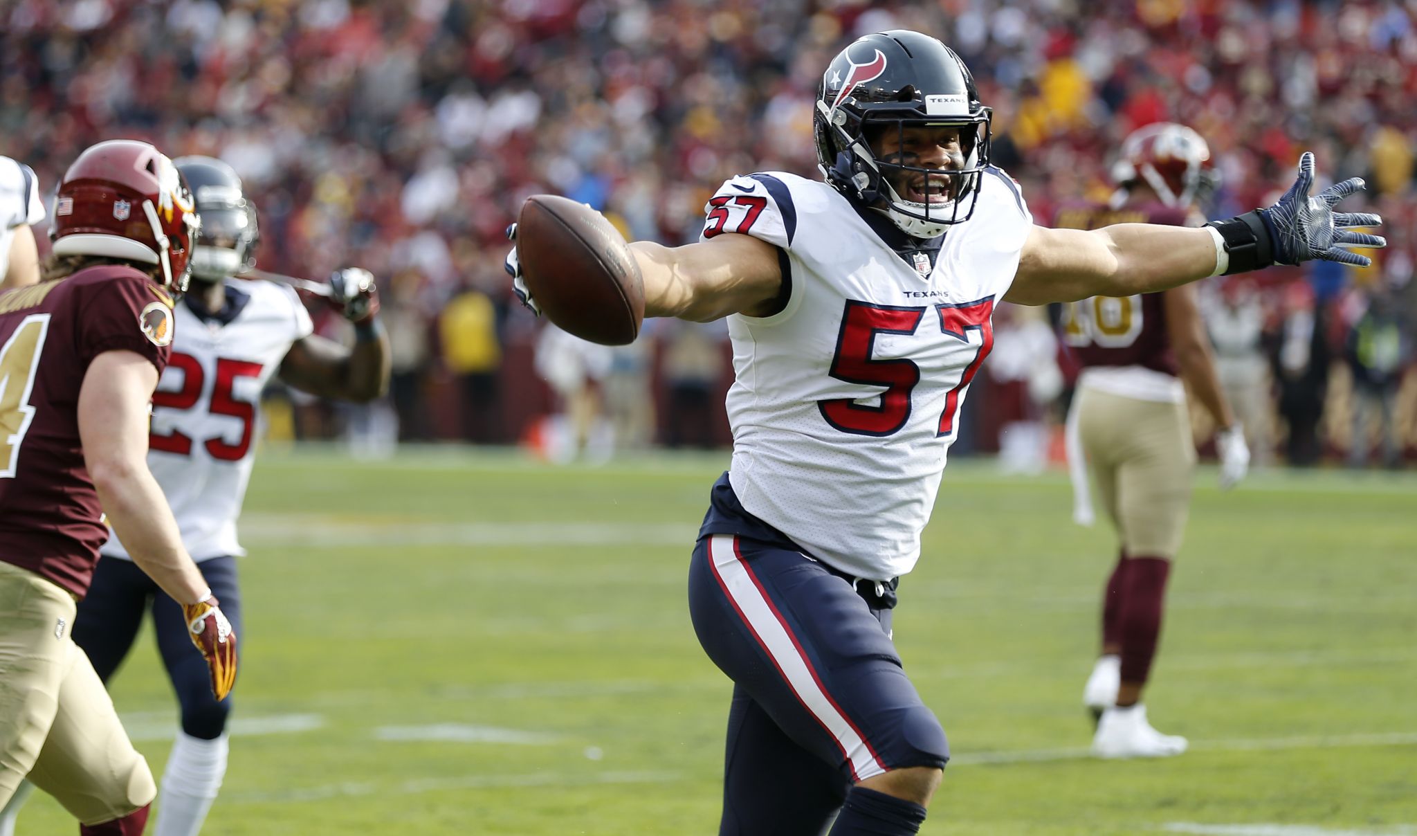 Texans' Brennan Scarlett takes starting reins with Jadeveon Clowney away