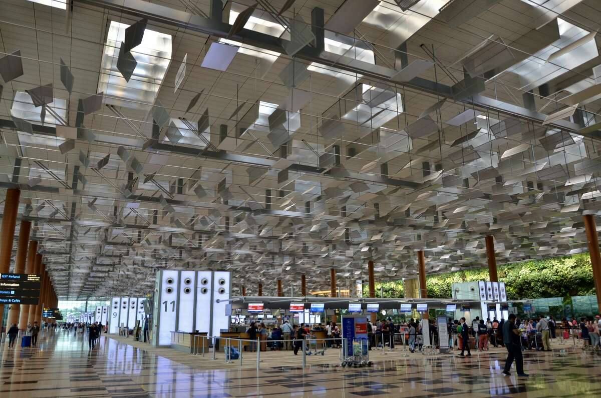 Take a tour of Singapore's magical Changi Airport [PHOTOS]