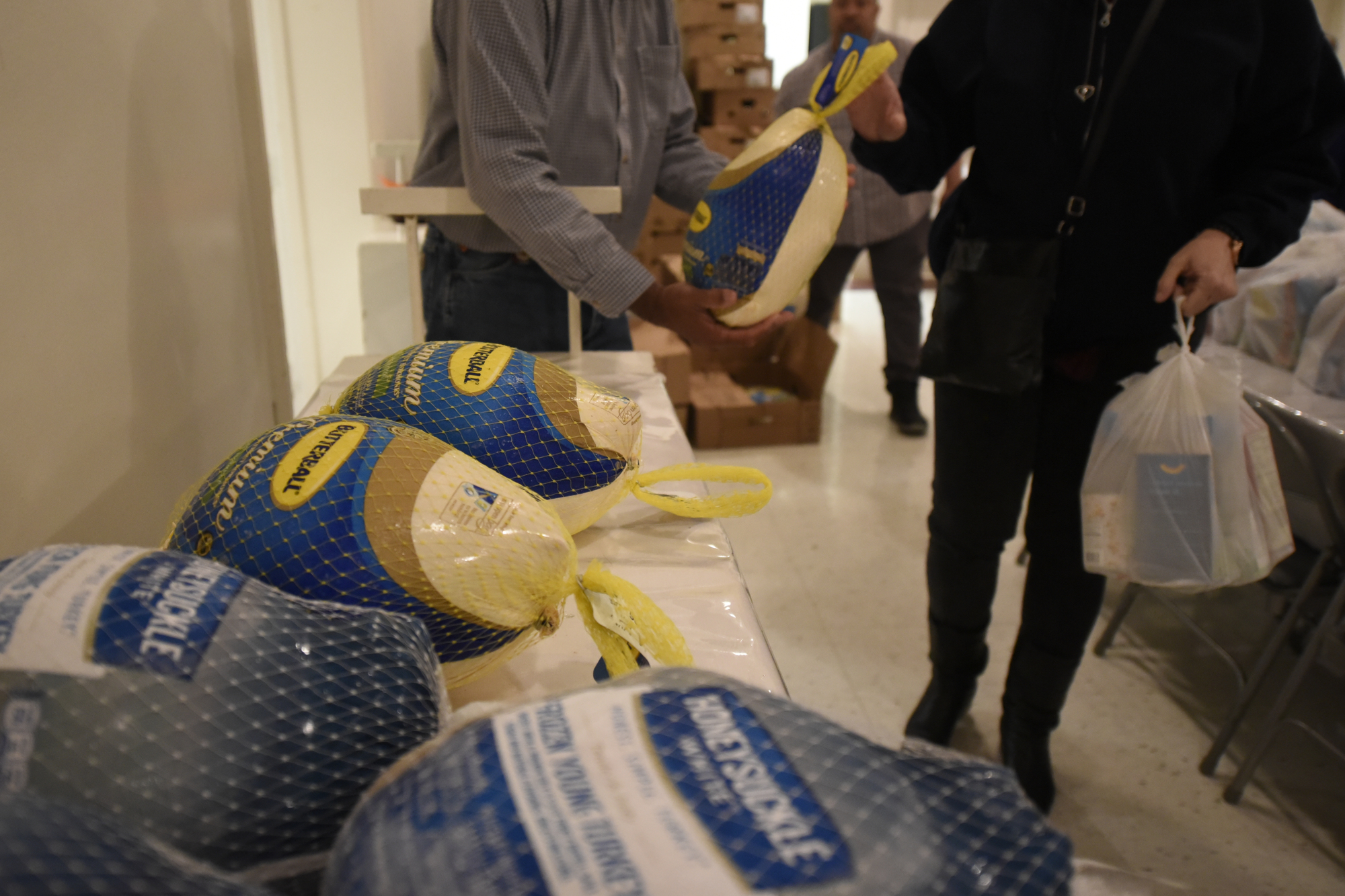 Where to donate Thanksgiving turkeys, other goods in Connecticut