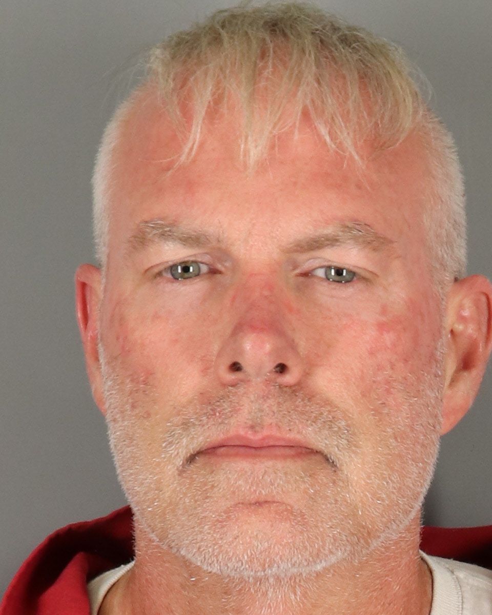 Beaumont prison employee charged with child indecency, gets $1.8M bond