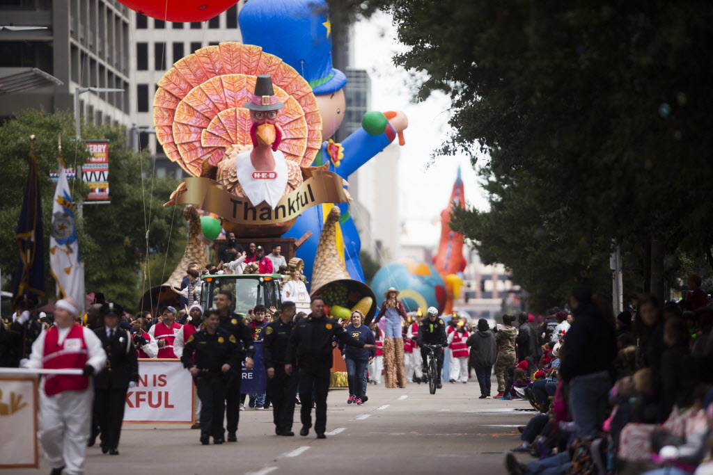 Meal, parade cause for thanks in Houston