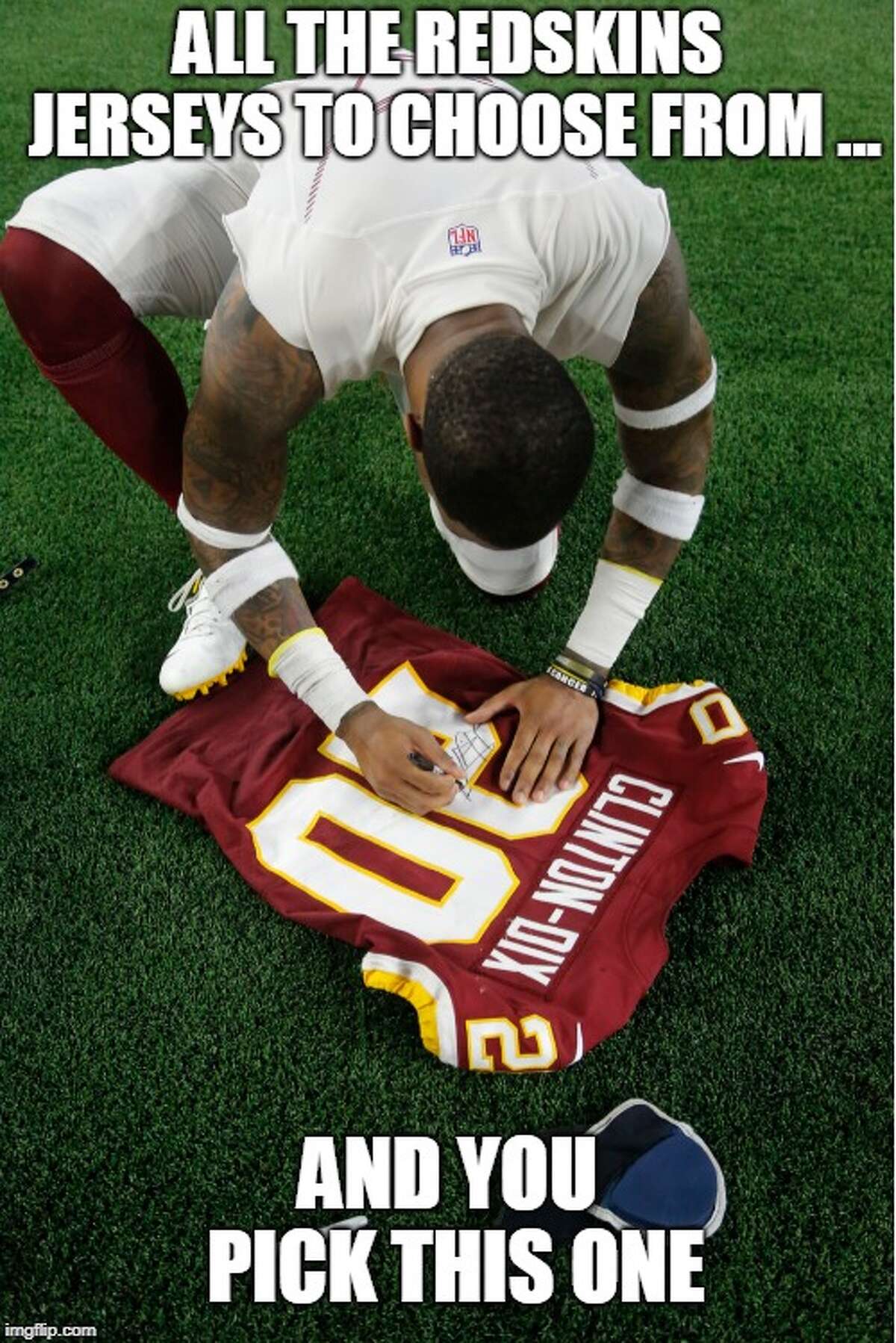 Lackluster NFL Sunday still gives us funny memes