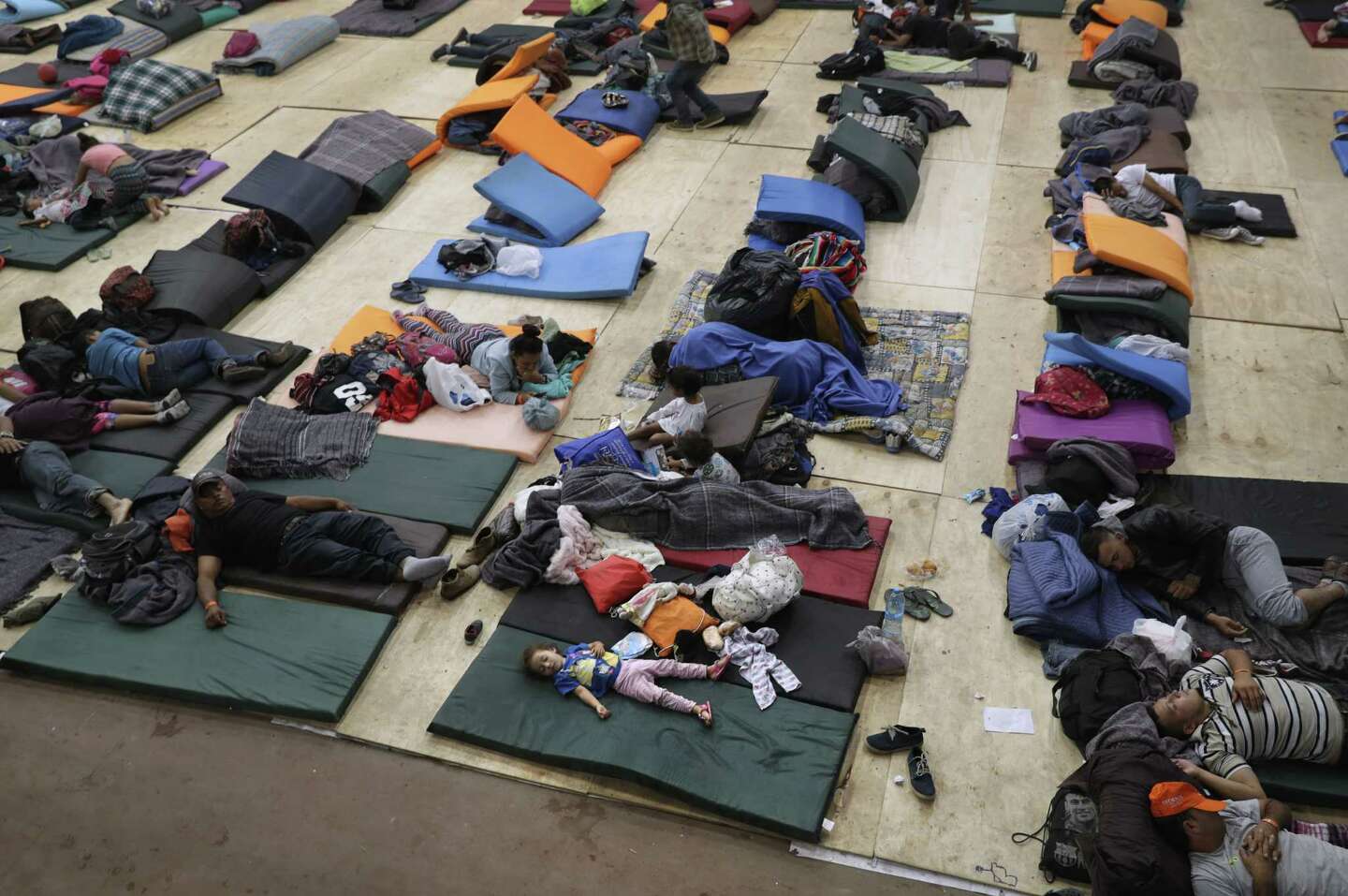 Longer stays leave record number of immigrant children in detention