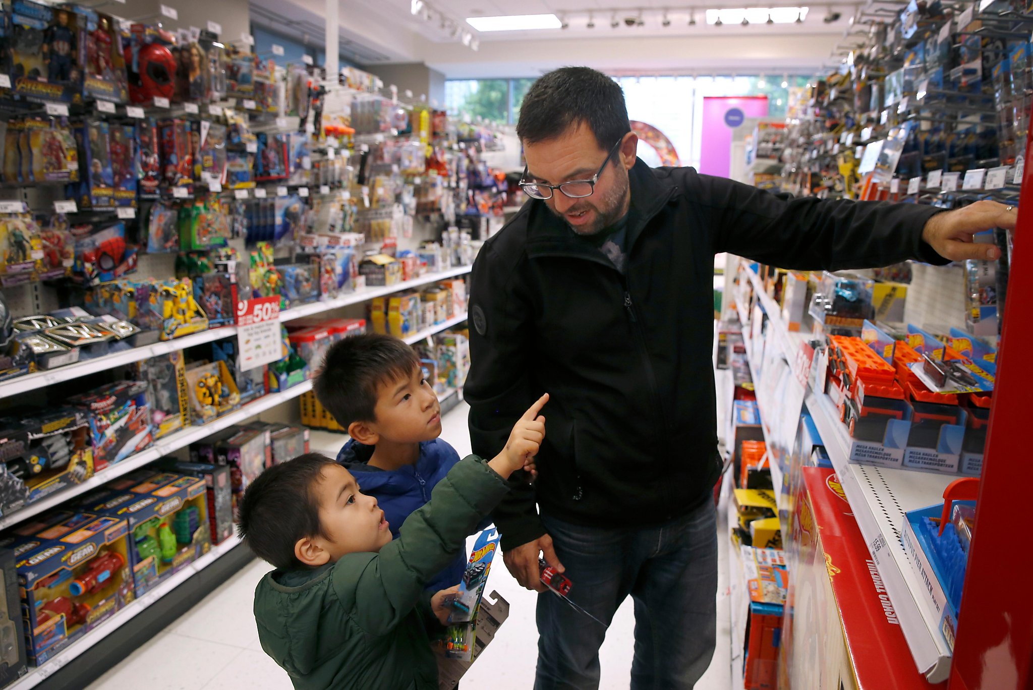 Toys R Us is gone. But competition for parents’ toy dollars is heating ...