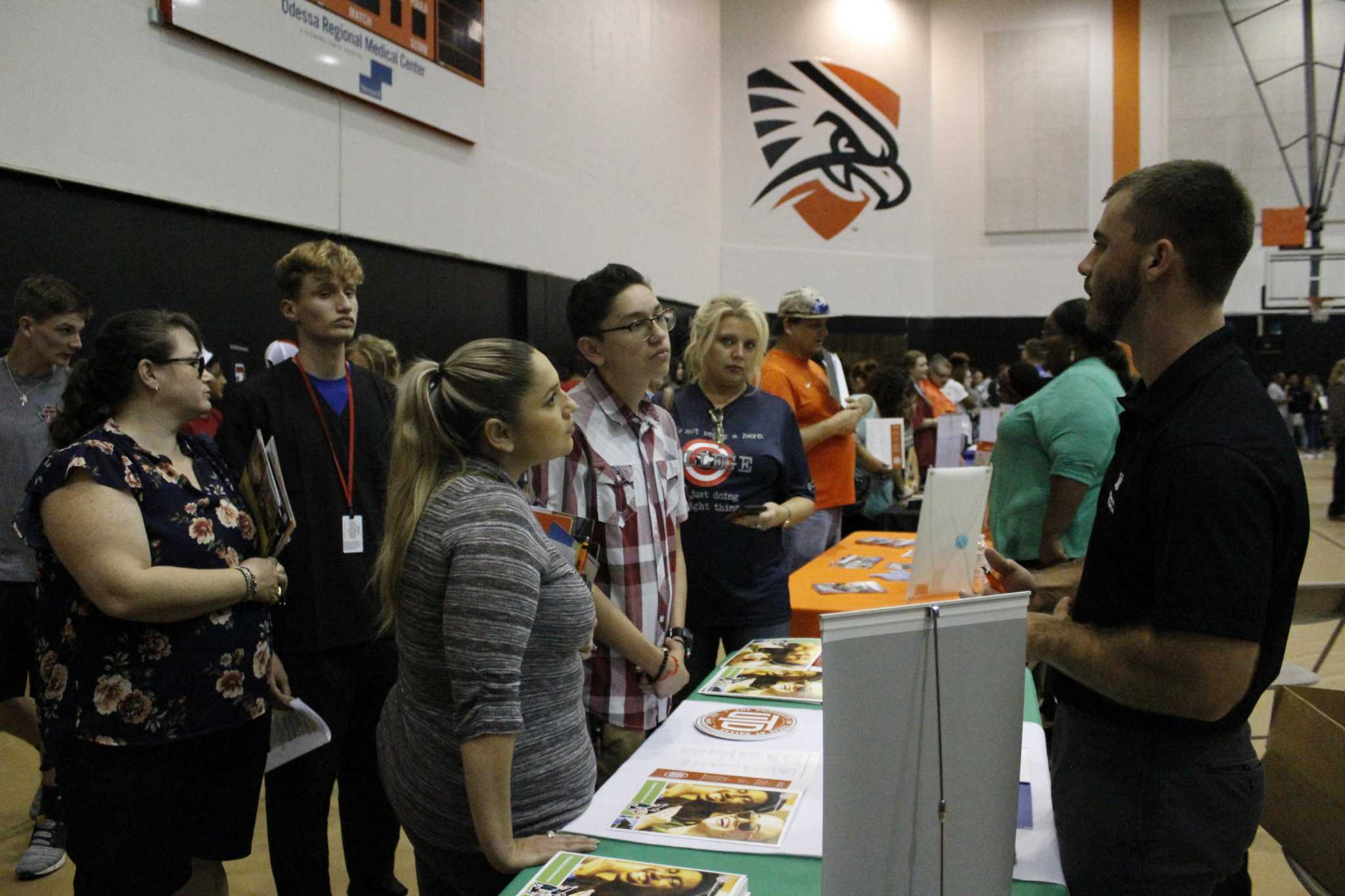 College financial aid falling short for Texas students