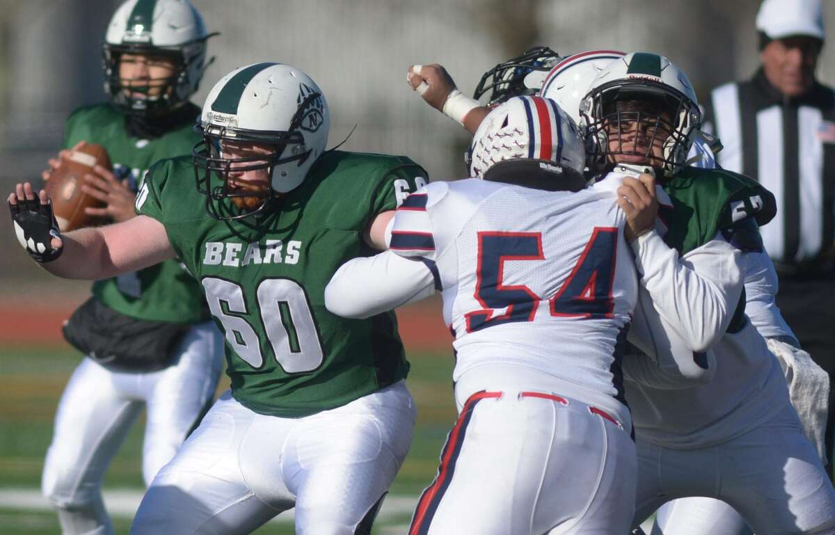 Norwalk holds off McMahon for 5th straight win in series