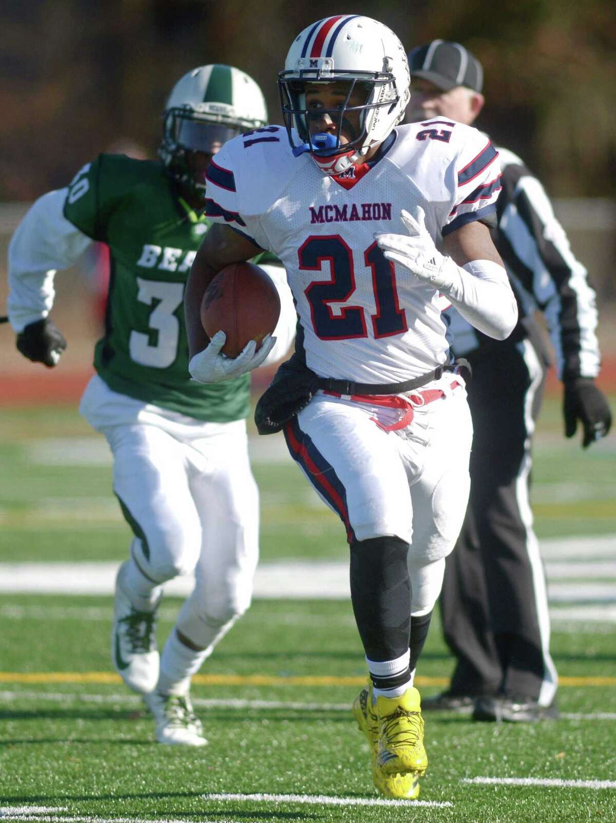 Norwalk holds off McMahon for 5th straight win in series