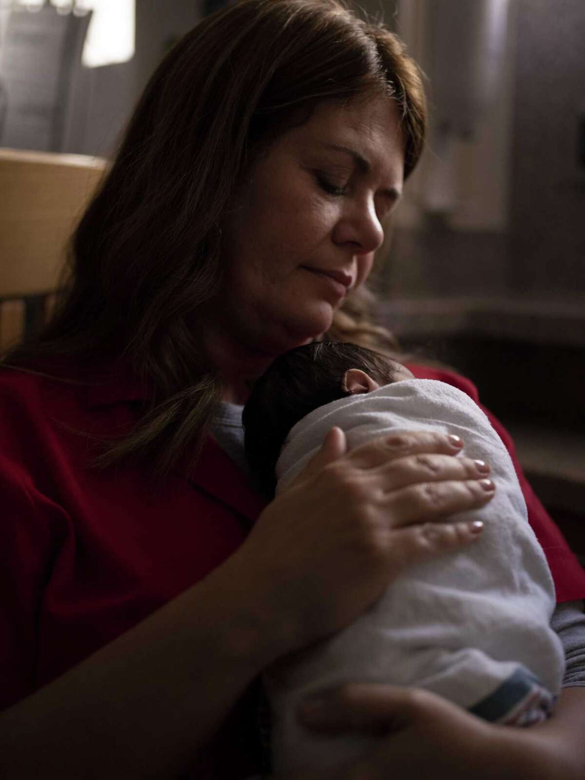 Cuddlers who volunteer to comfort fussy babies find it soothing for ...
