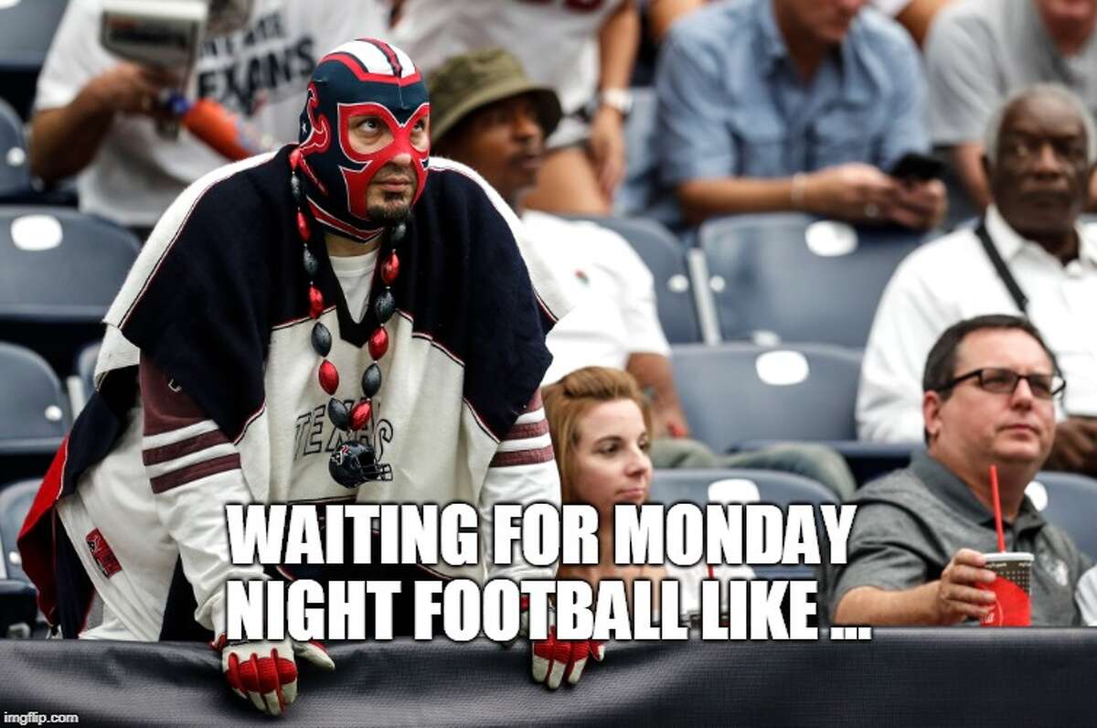 Lackluster NFL Sunday still gives us funny memes