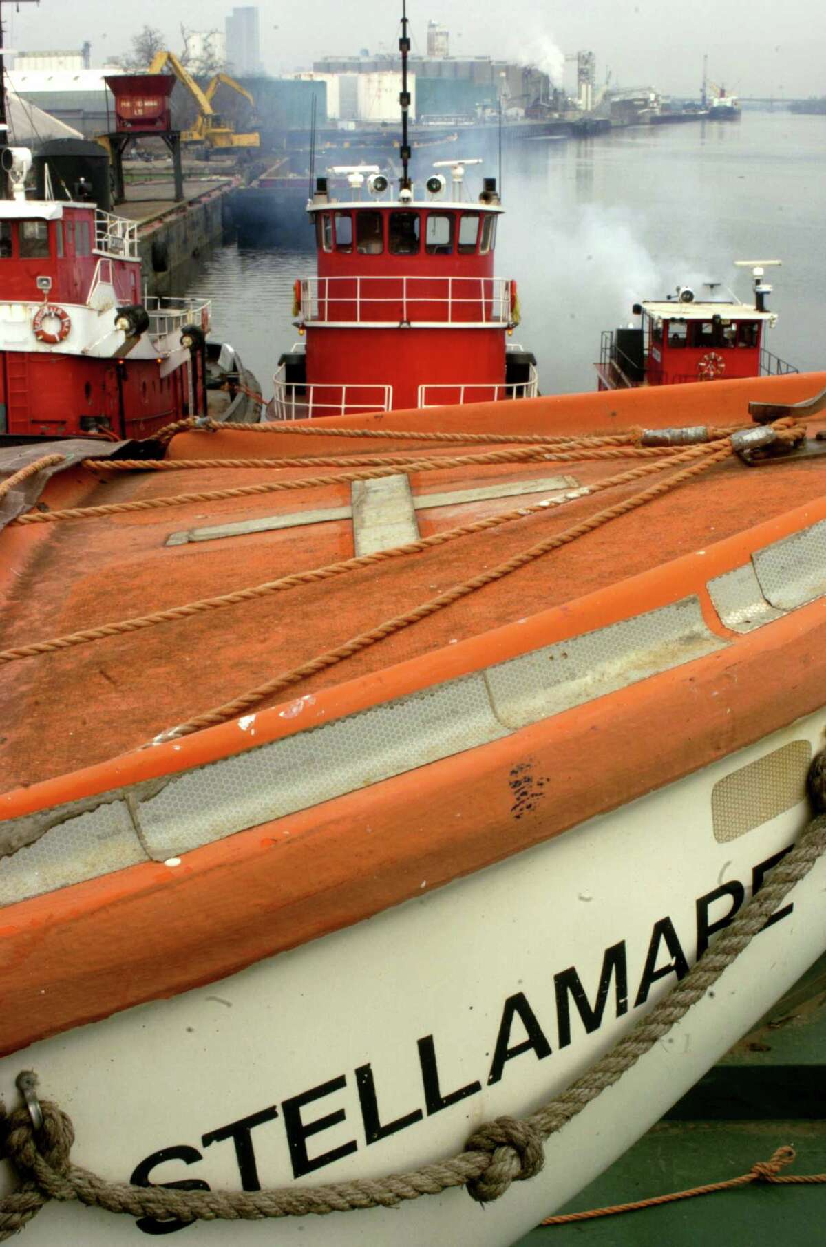 15 years ago, the Stellamare capsized in the Hudson River
