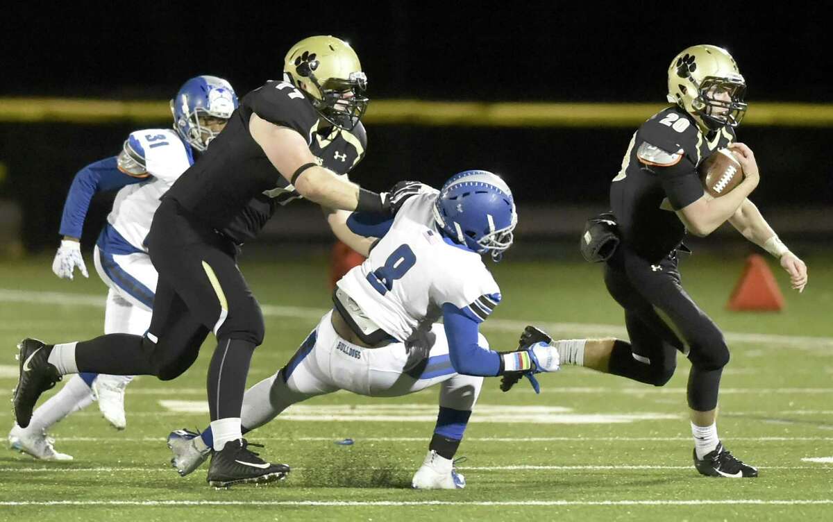 McCabe (5 TDs), top-seeded Hand make quick work of Bunnell in Class L ...