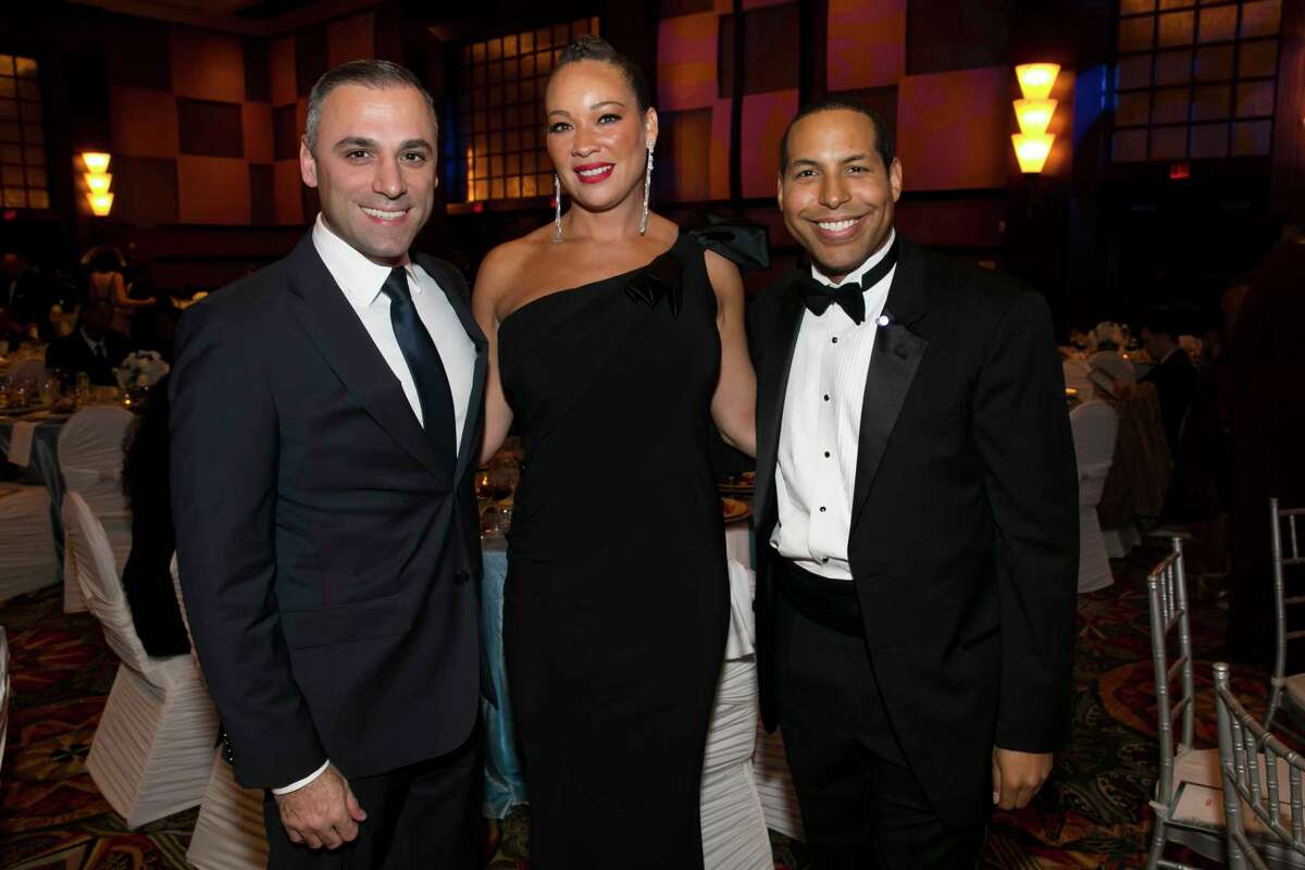 Bush family, Houston leaders break records at UNCF gala