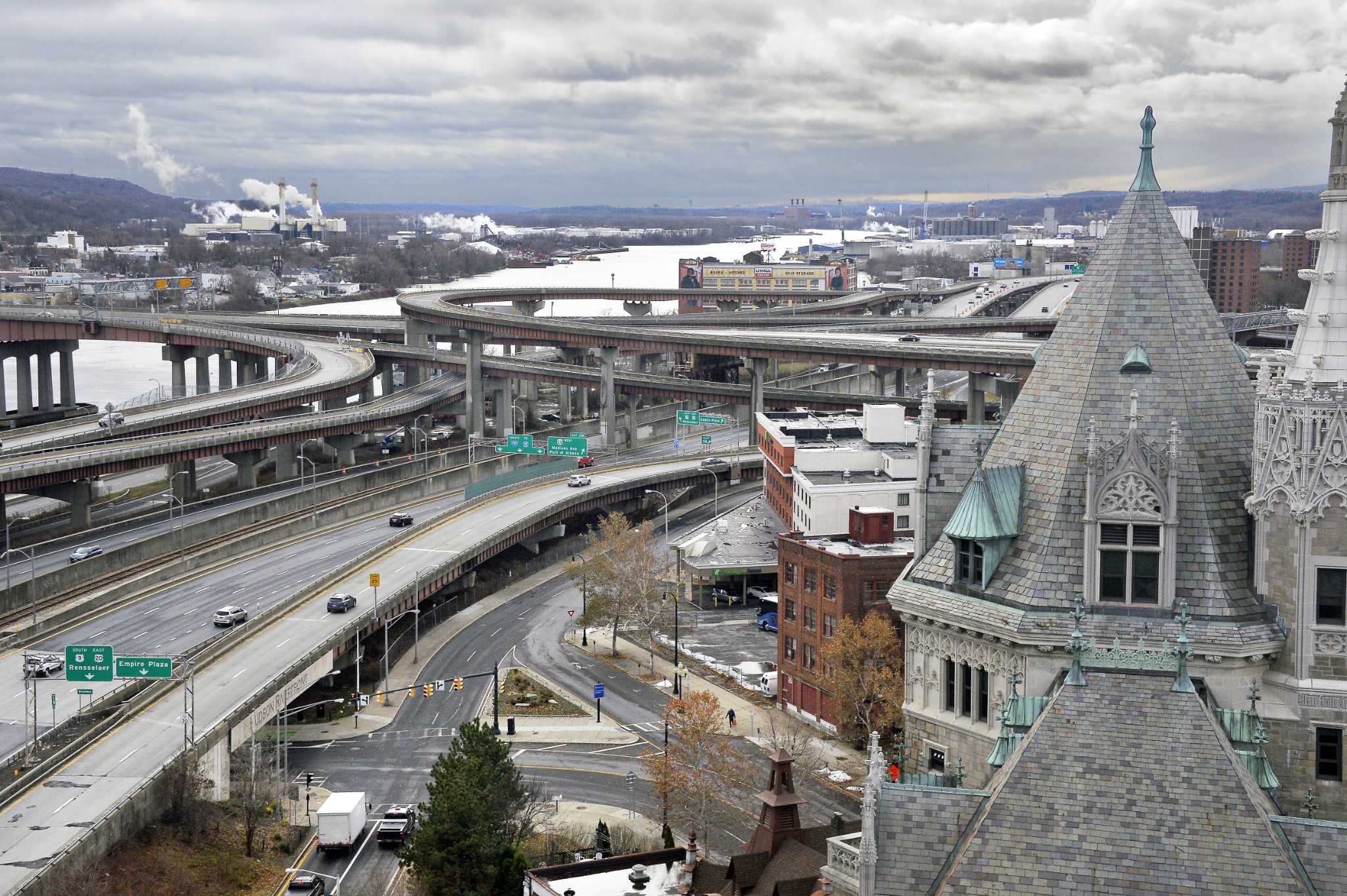 SUNY admin building in Albany named for H. Carl McCall