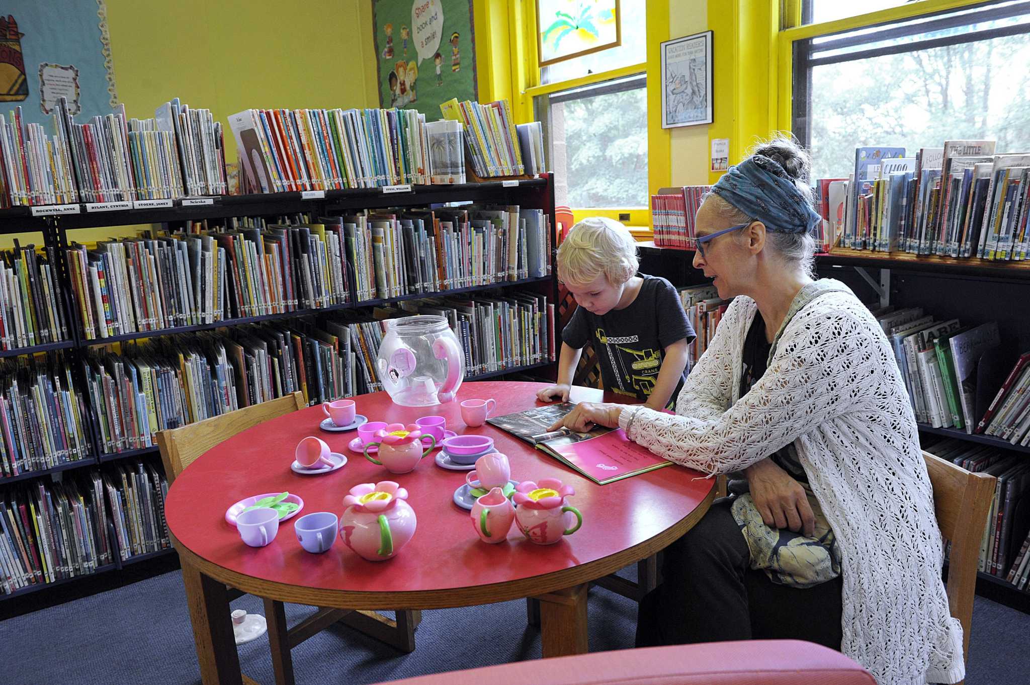 Local libraries get state building grants