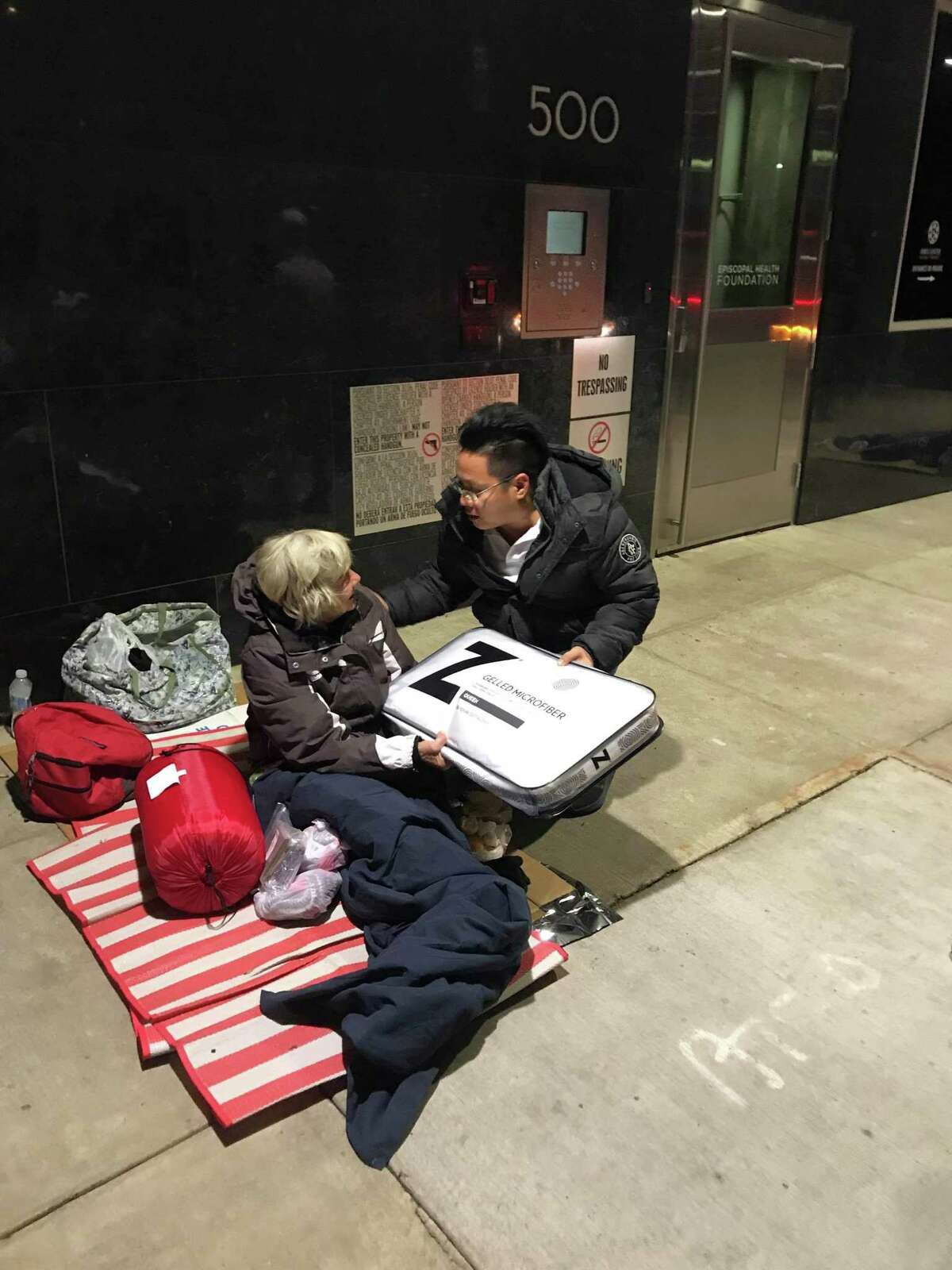 Charity group serves Houston’s Vietnamese, homeless communities