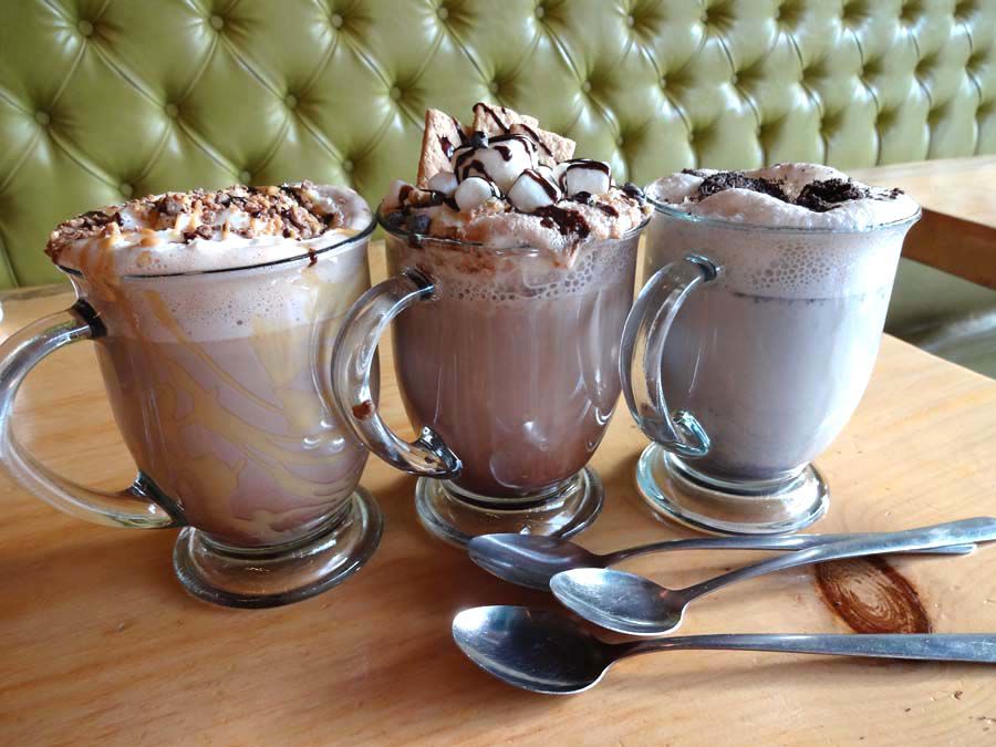 From hot chocolate bombs to saffron-flavored: 7 places for unique cocoa ...