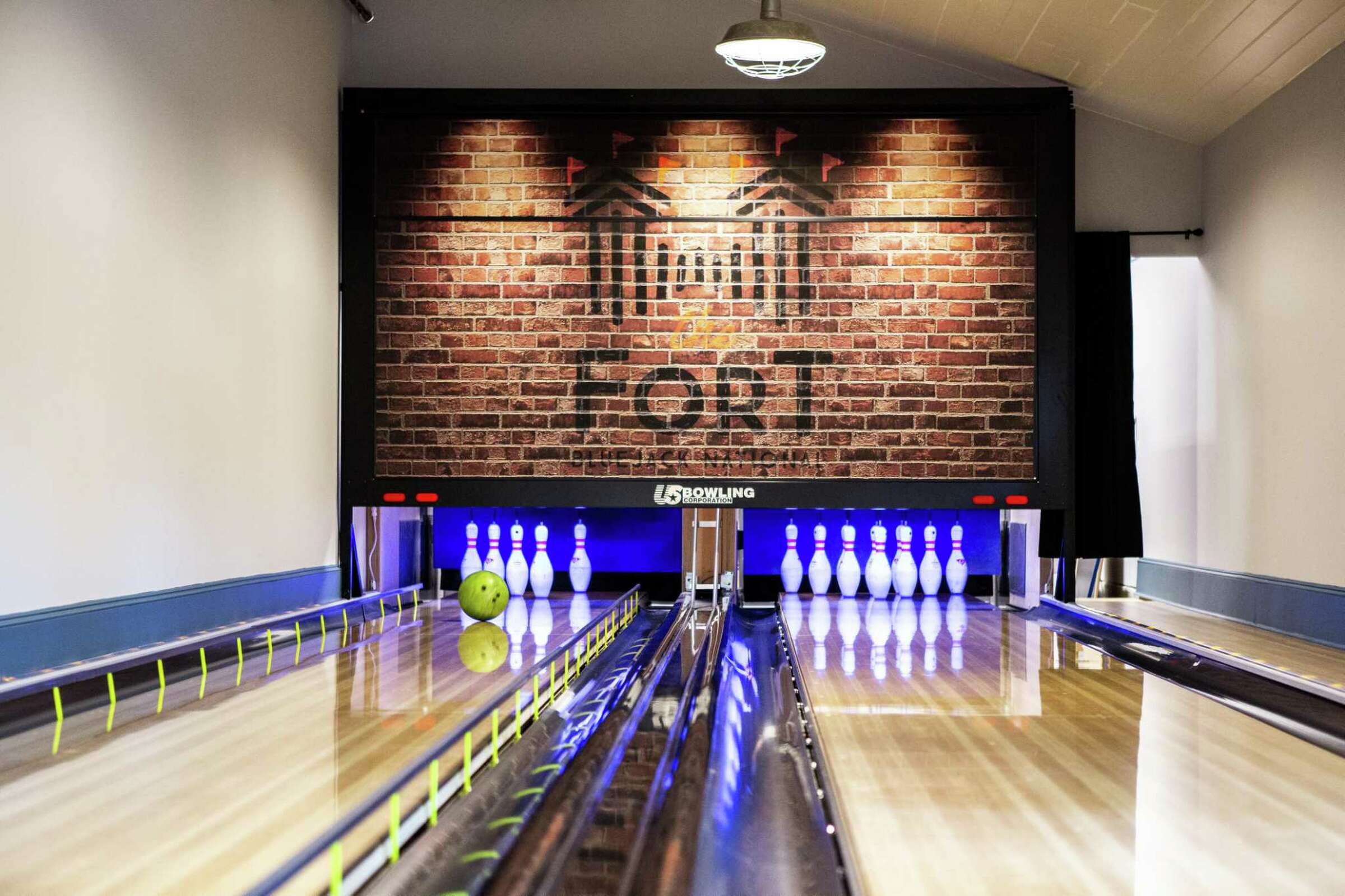 Bluejack National resort community, designed by Tiger Woods, creates ...