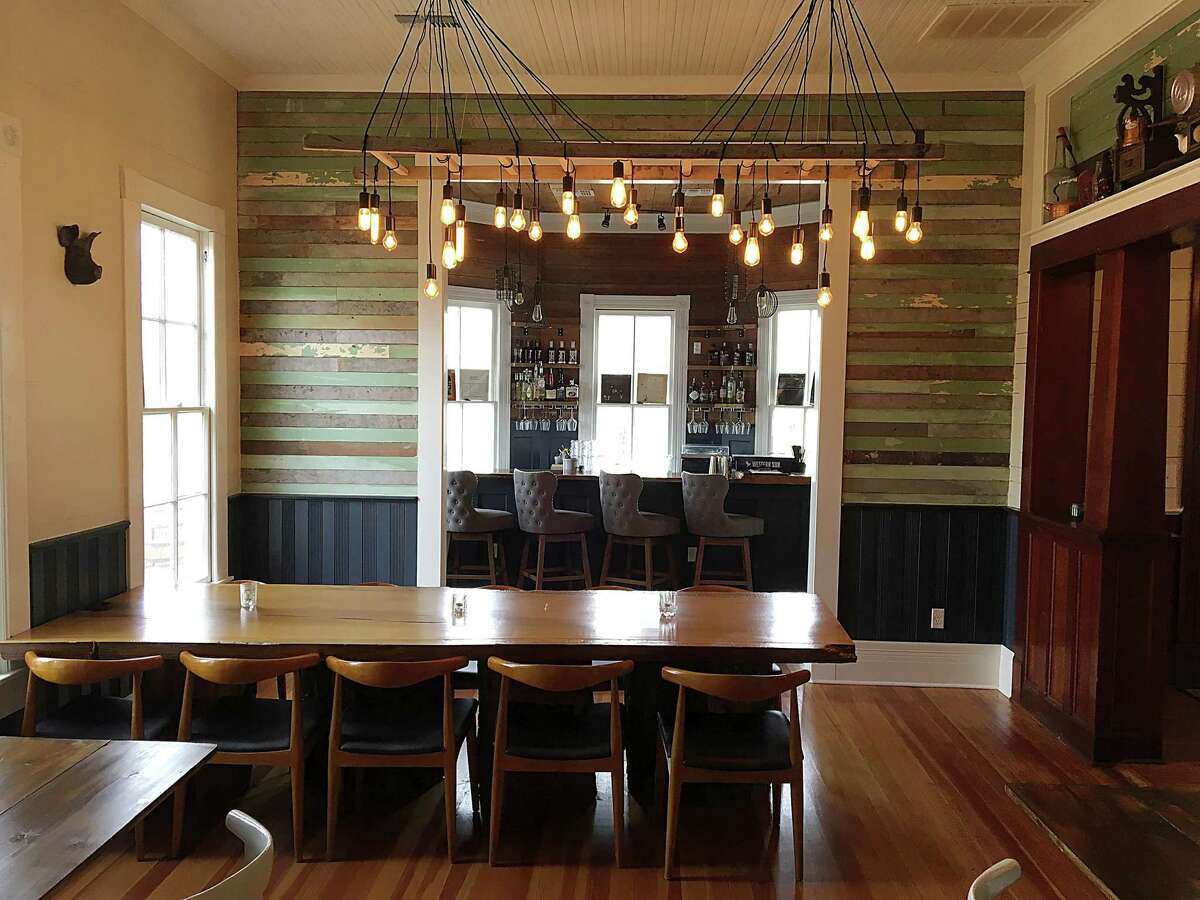 Sidelined by fire, new Cibolo restaurant Kindling Texas Kitchen to ...