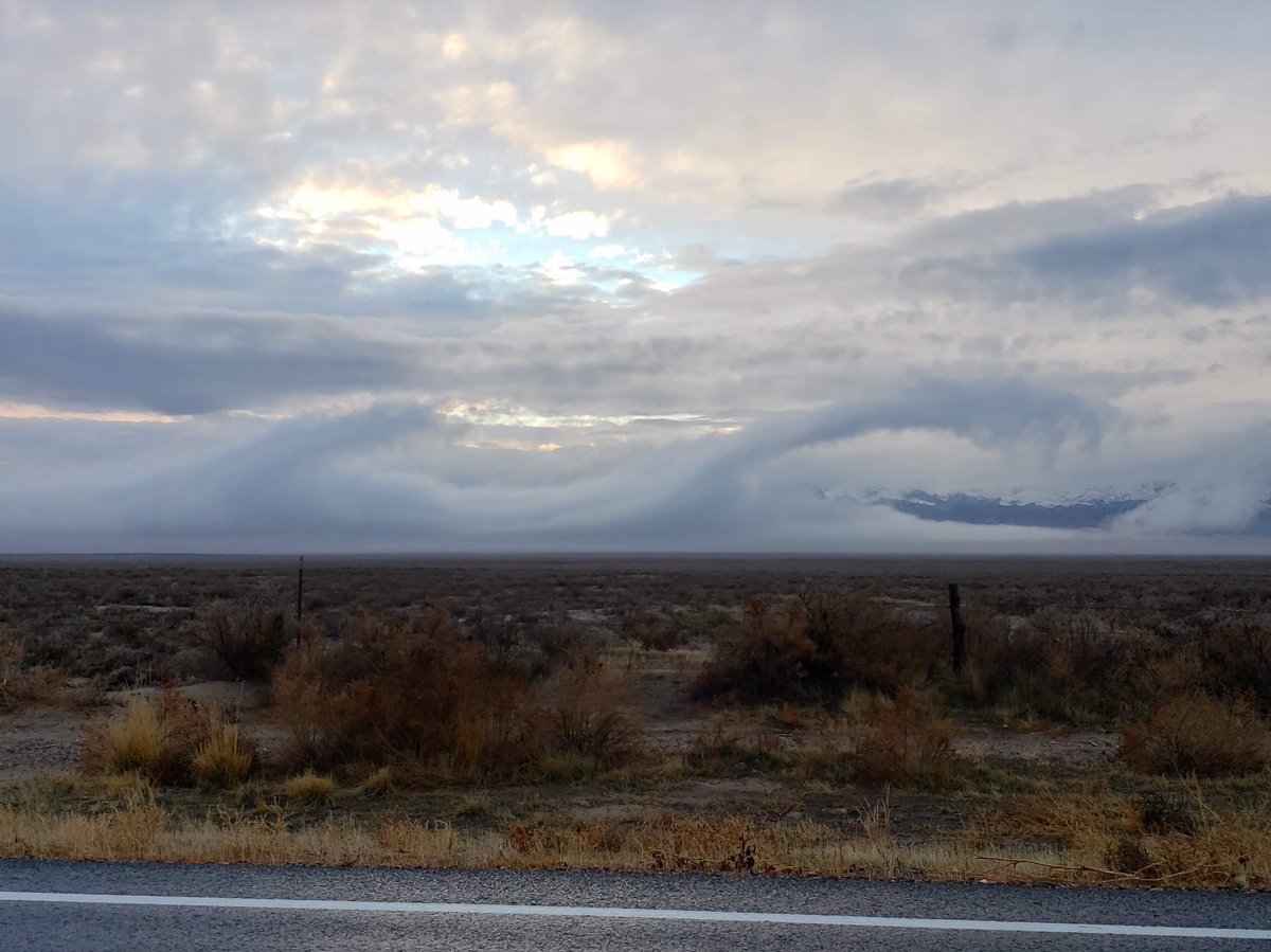 Wave cloud weather phenomenon appears over Utah sky