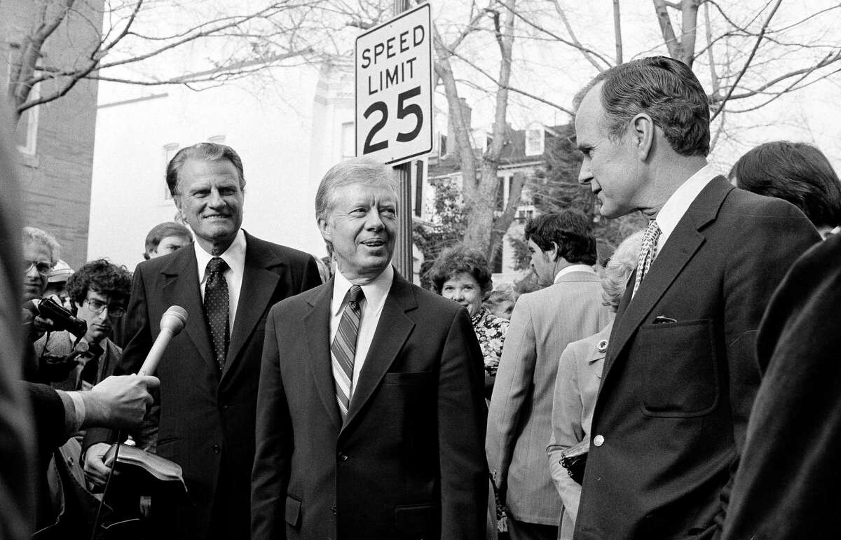 Bush, like Carter, a throwback to a better political era