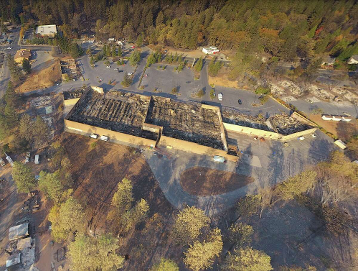 Harrowing aerial photos show Paradise before and after the Camp Fire