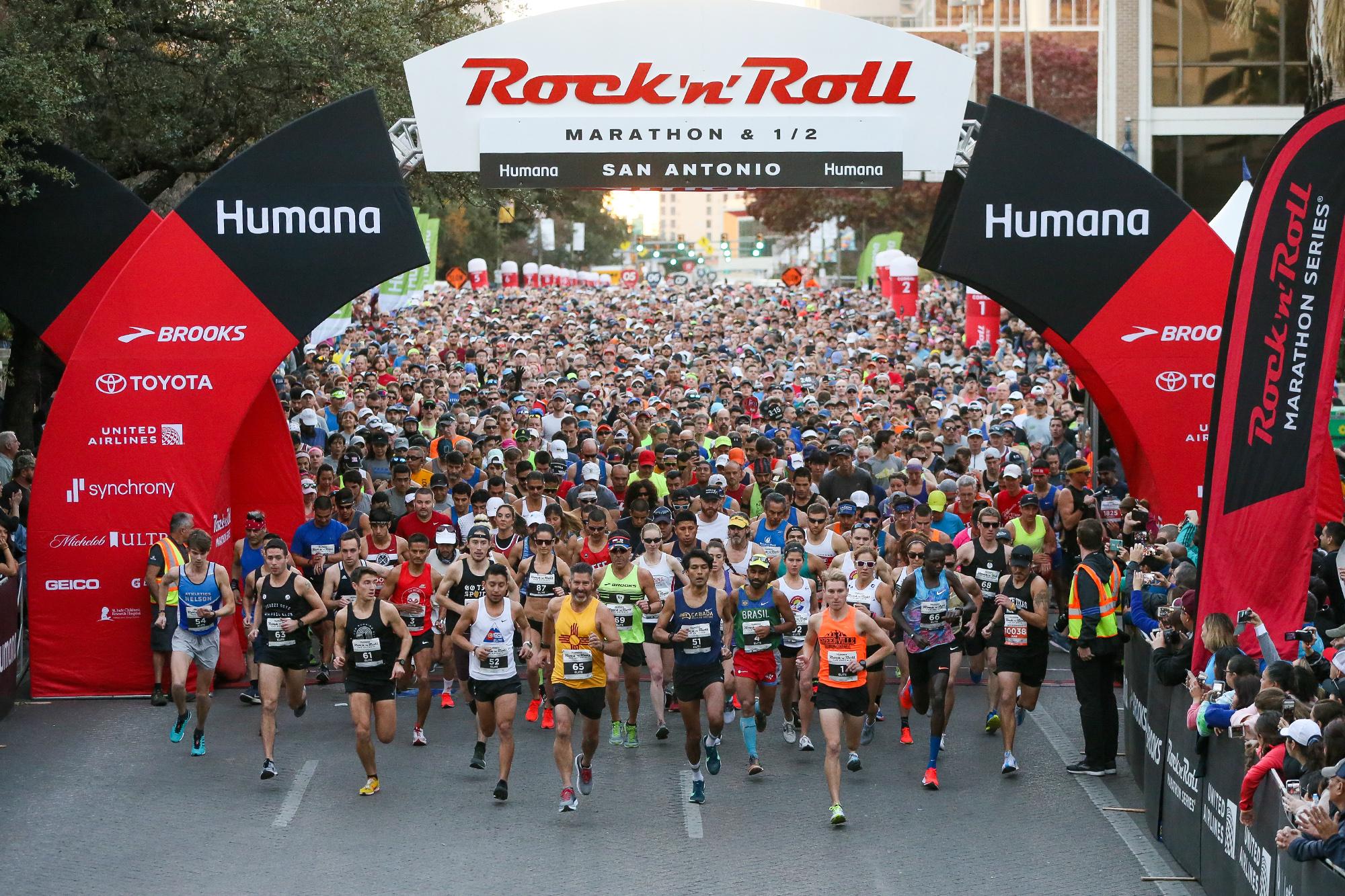 Marathon begins without a hitch in perfect weather