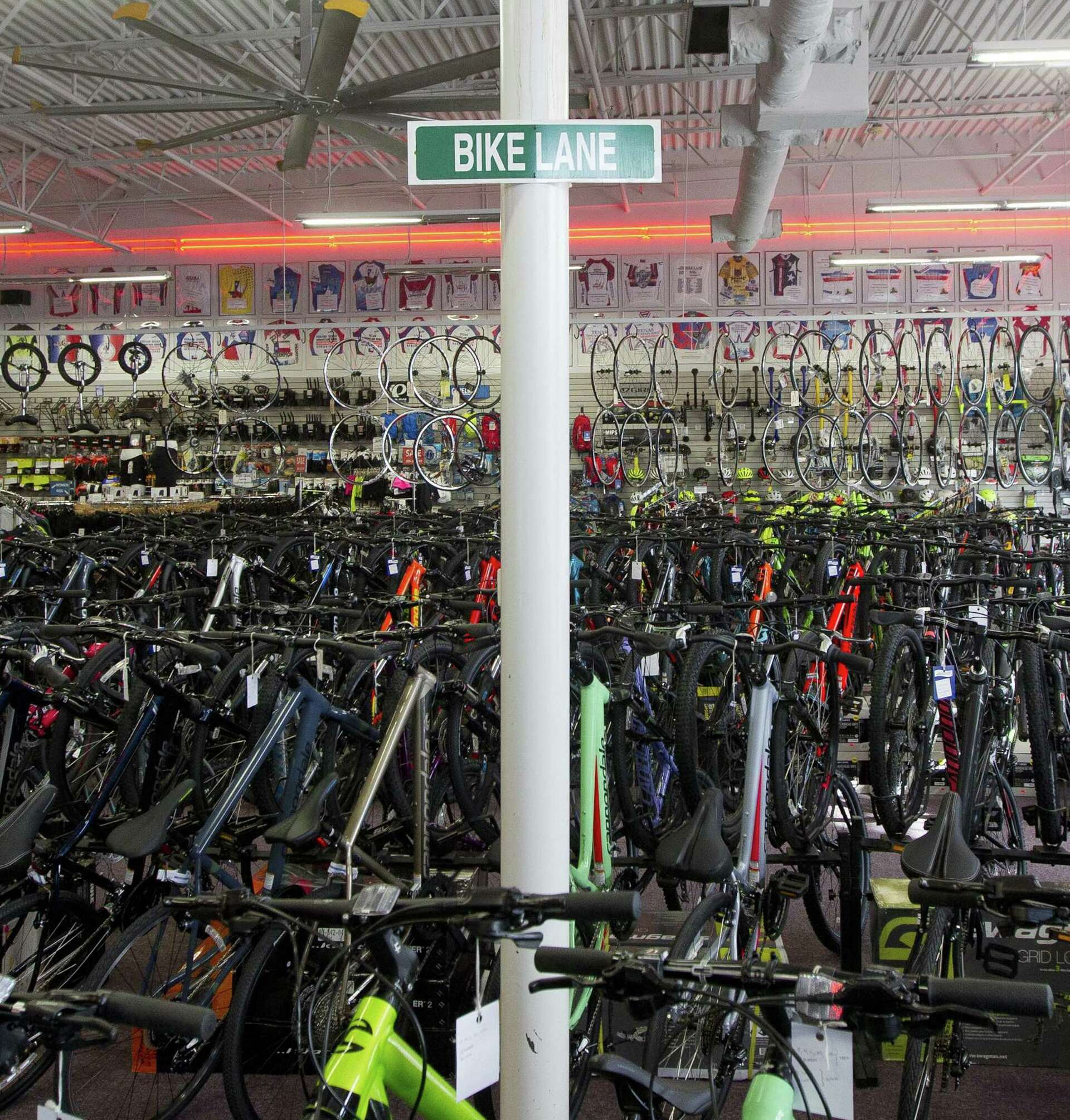 The man behind the bumper sticker ‘Go See Ken’ discusses bicycling ...