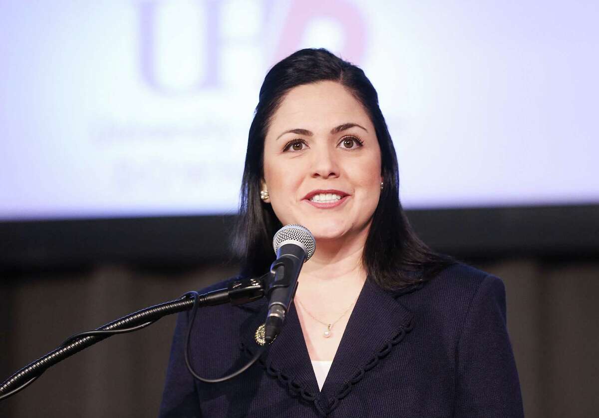 Alvarado, Hernandez throw jabs at Senate District 6 debate