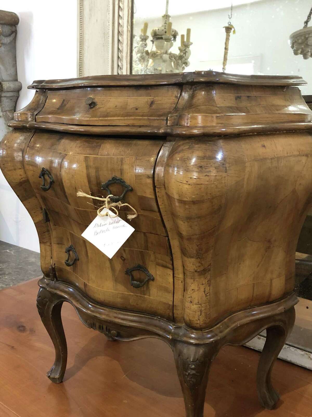 A guide to antiquing in New Orleans