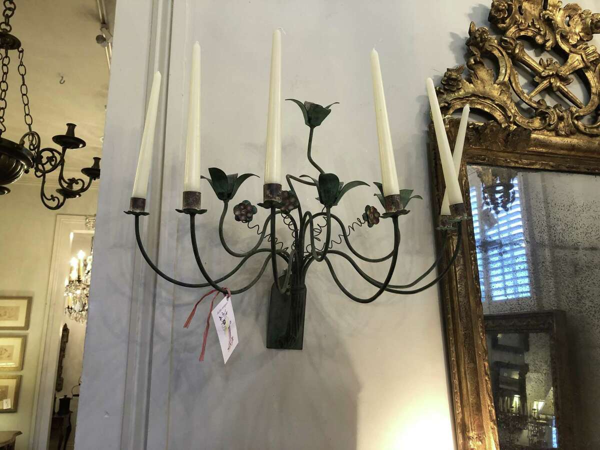 A guide to antiquing in New Orleans