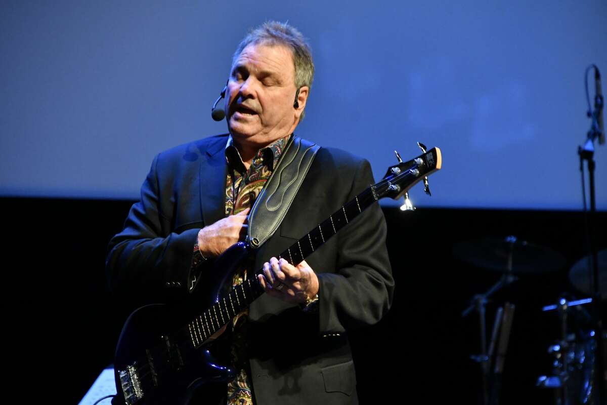 Larry Gatlin and the Gatlin Brothers at the Wagner Noel