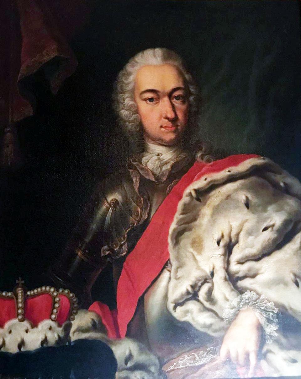 Mystery monarch’s portrait graced San Antonio’s Gunter Hotel