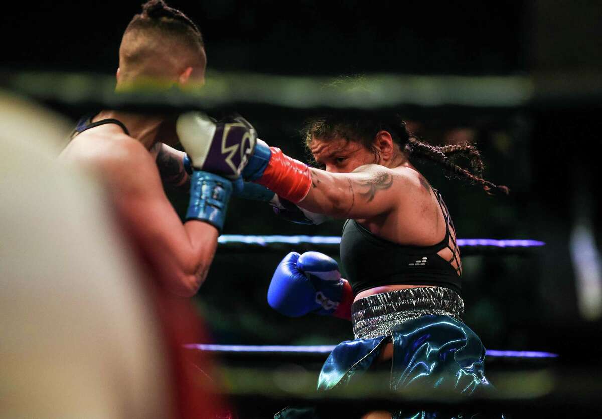 Two Laredoans claim gold