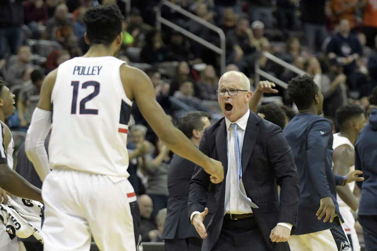 It’ll be a Youncofski family reunion when UConn men face Cincinnati ...