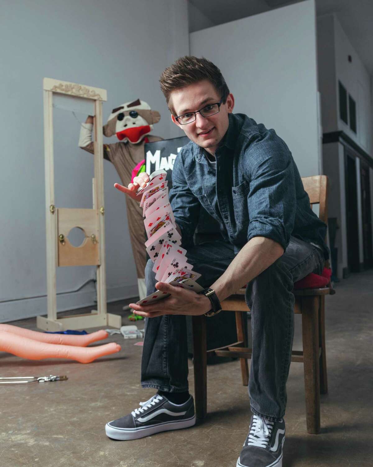 Lamar grad promises R-rated fun at magic show