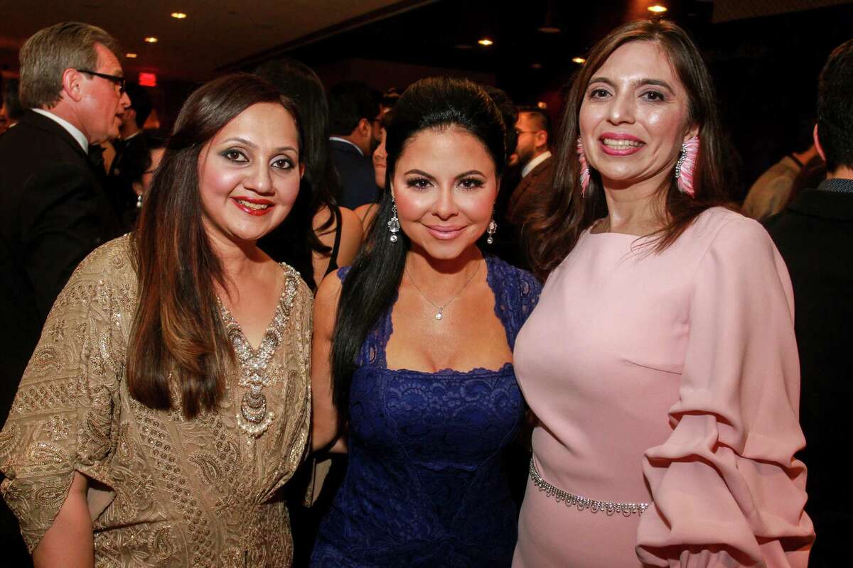 Traffic reporter, anchor Jennifer Reyna leaving KPRC 2