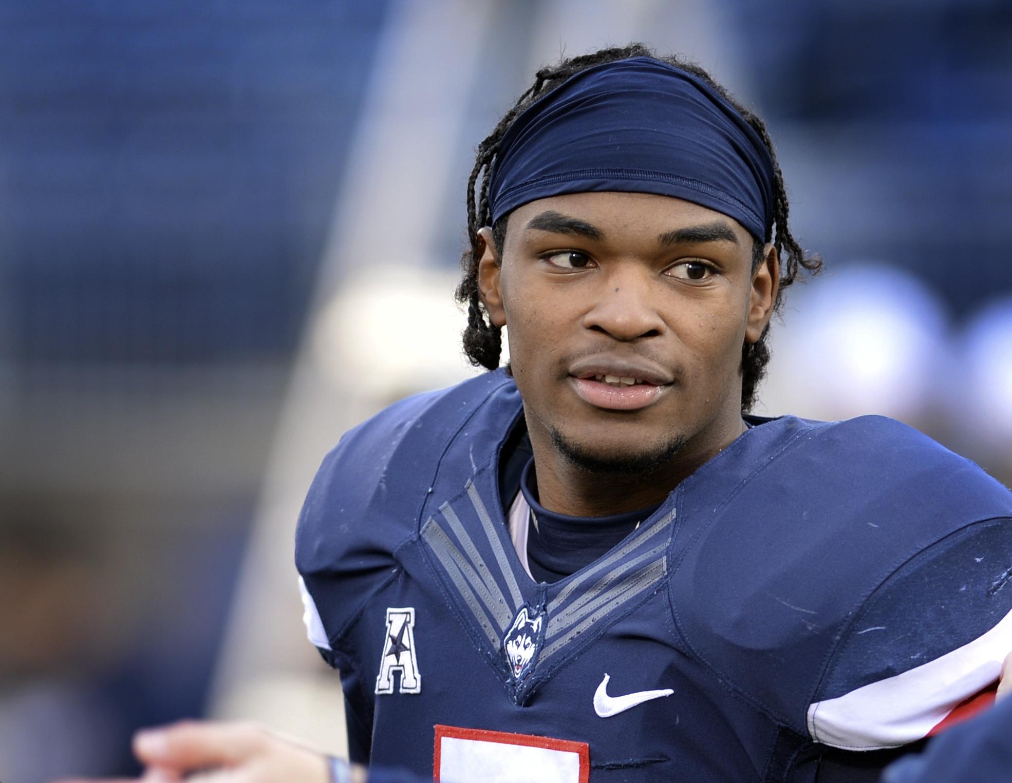 Quarterback David Pindell, linebacker Santana Sterling win multiple ...