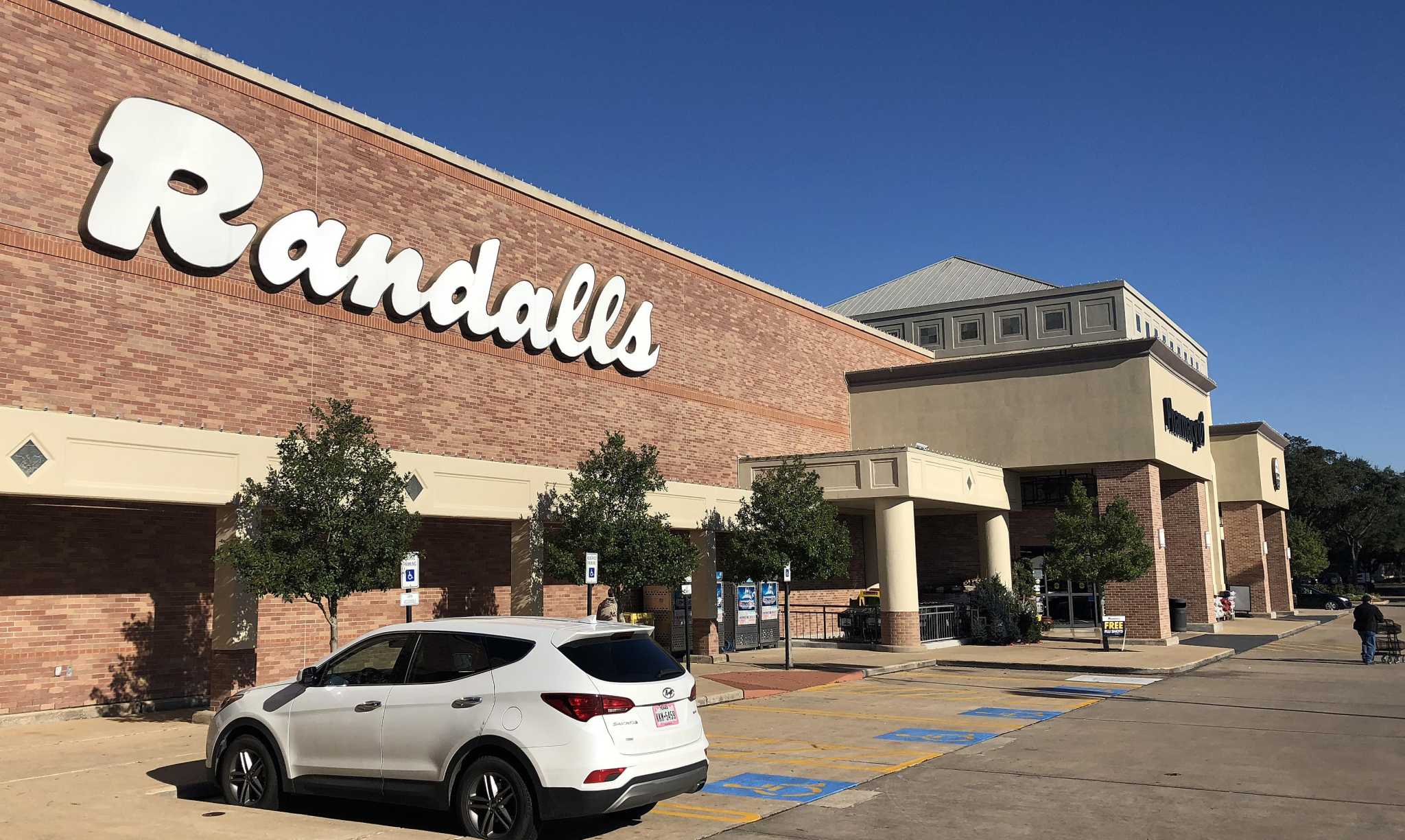 2 Randalls stores in The Woodlands to close