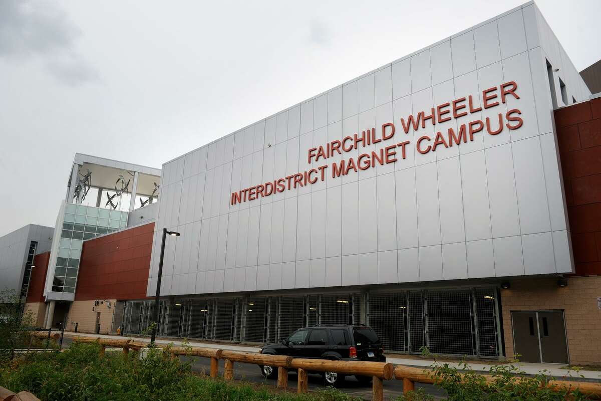 School board to tour Fairchild Wheeler’s building flaws