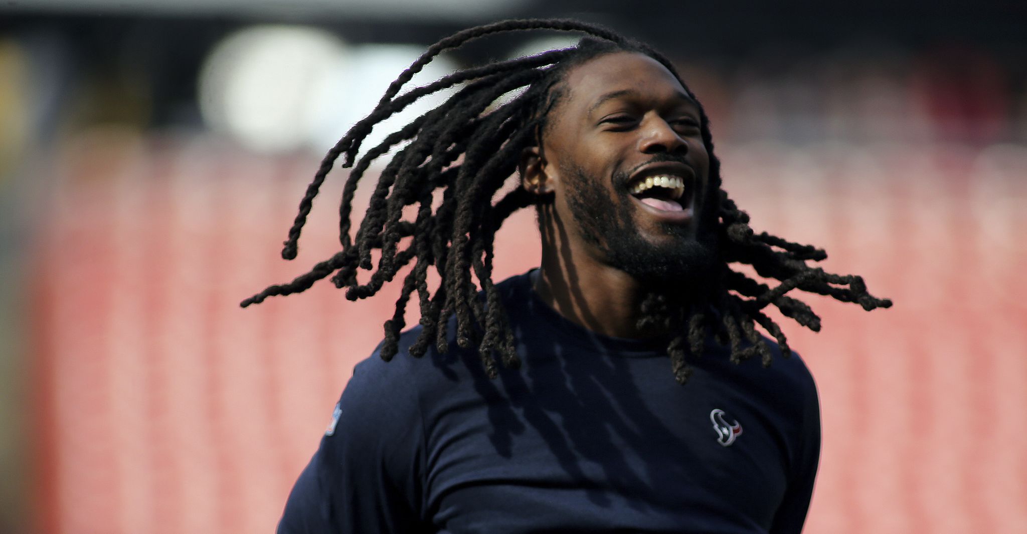 Texans' Jadeveon Clowney gives back at Jingle-a-thon