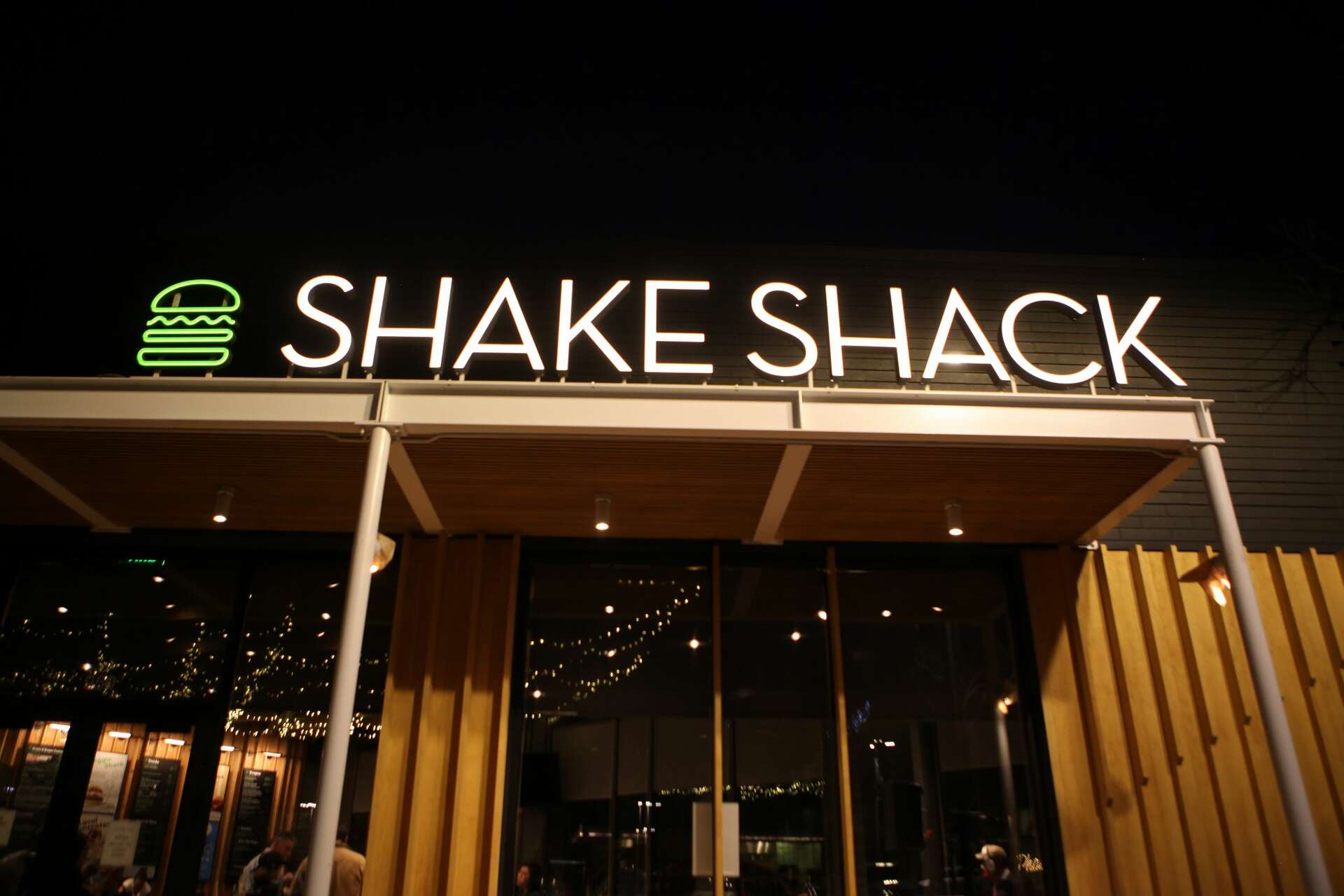 Here's what to expect at the Bay Area's first Shake Shack